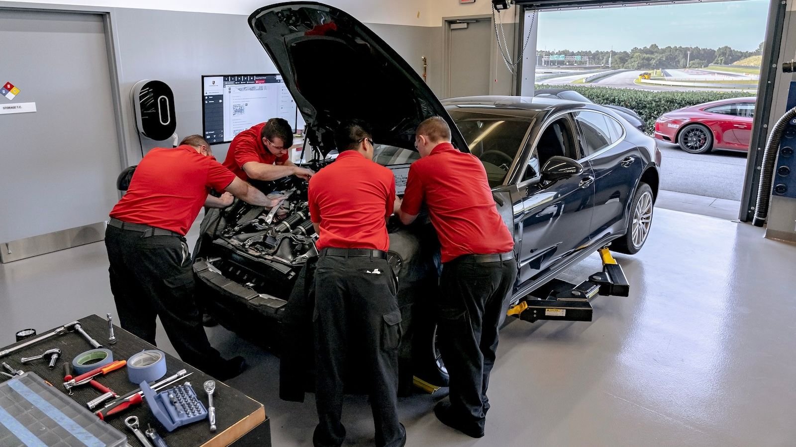 Porsche Dealers Rank Near the Top In Customer Service | Rennlist