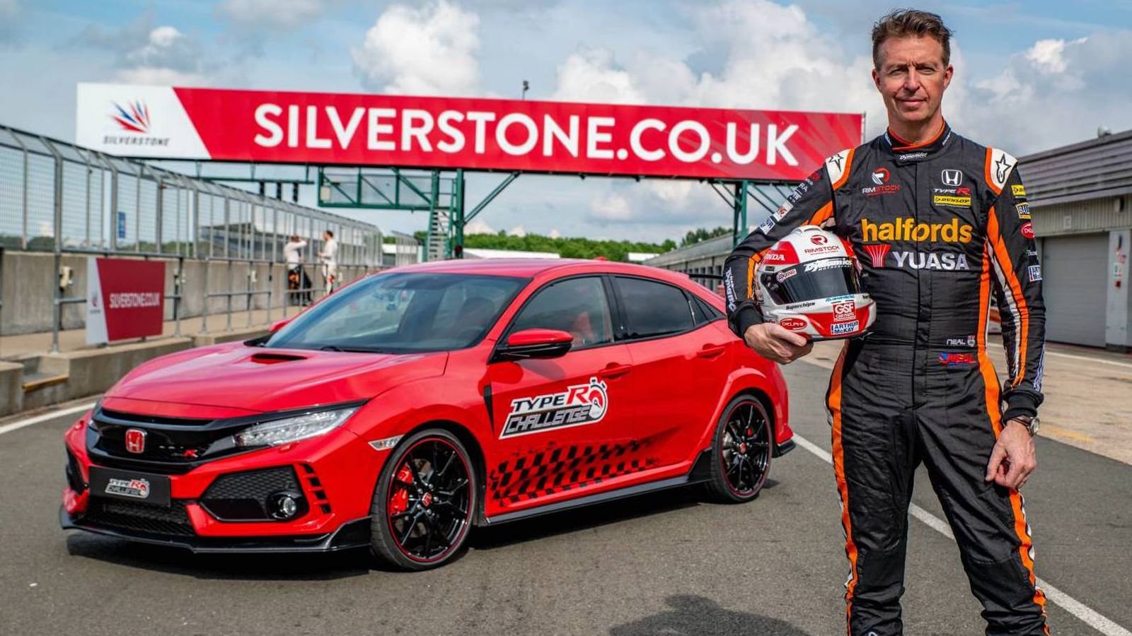 Daily Slideshow: Civic Type R Breaks Record at Silverstone | S2ki