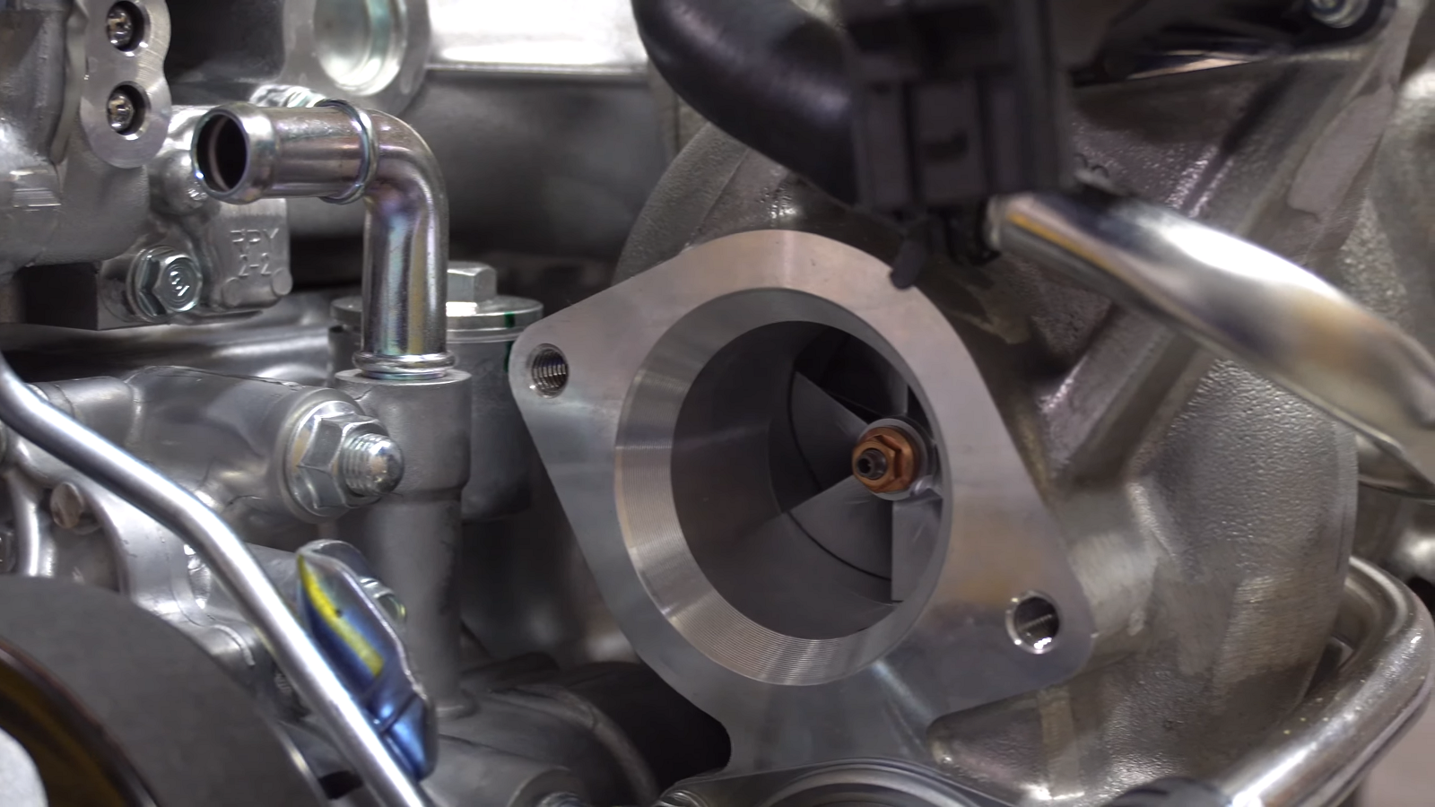 Honda Somehow Got 700 HP From a 2.2-Liter Engine | S2ki