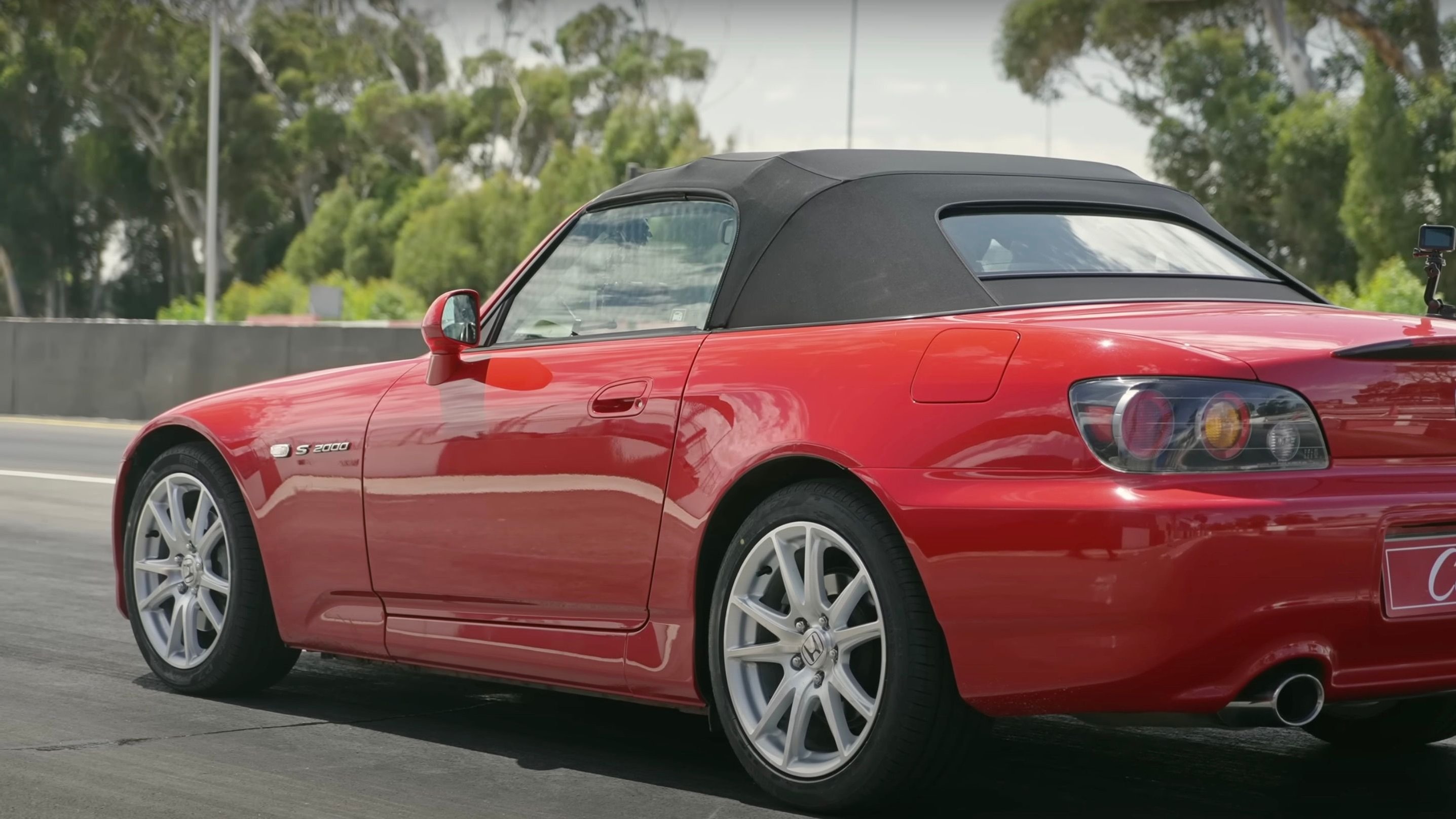 Honda S2000 Takes On Toyota GR86 In Interesting Drag Race | S2ki