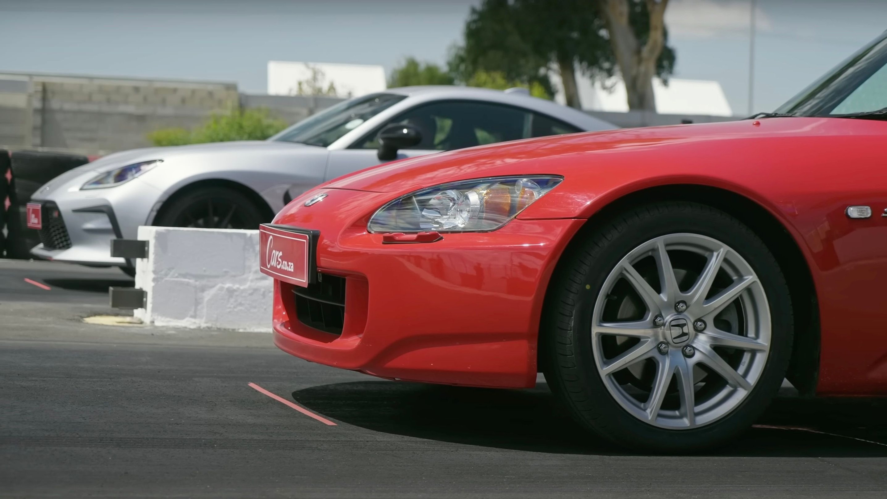 Honda S2000 Takes On Toyota GR86 In Interesting Drag Race | S2ki