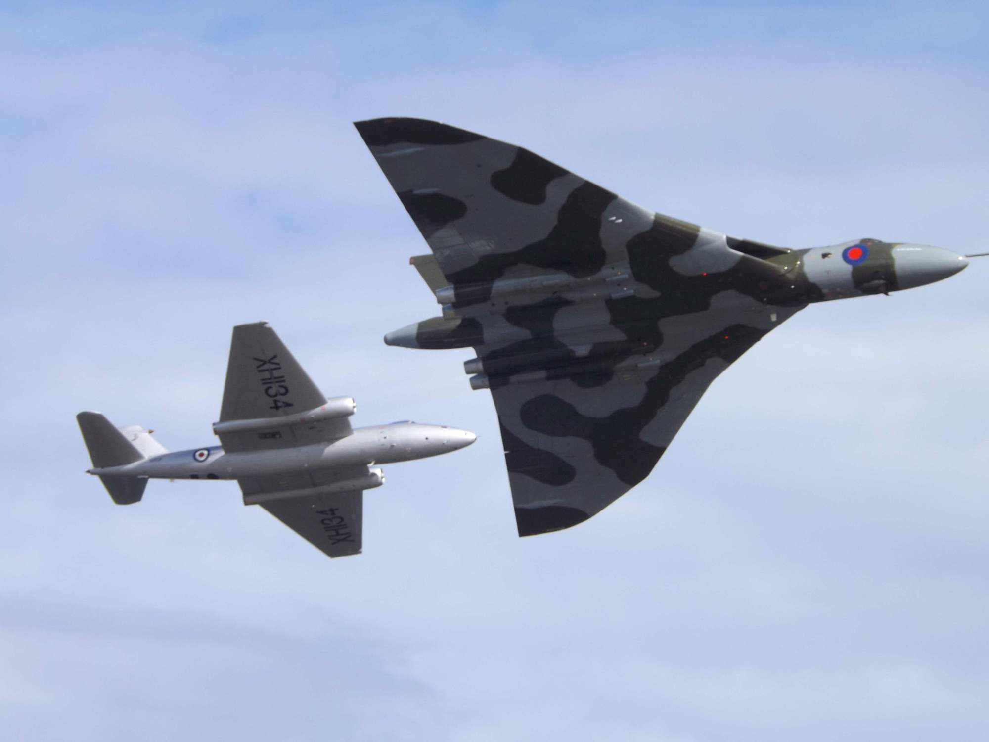 Canberra 75th Anniversary - South Yorkshire Aircraft Museum - 11/12 May ...