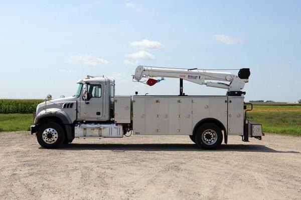 Trade Peterbilt 379 for Mechanic Service Truck for Sale in SALT LAKE ...