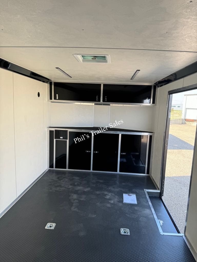 24' HAULMARK RACE TRAILER ENCLOSED CAR HAULER ESCAPE DOOR for Sale in ...