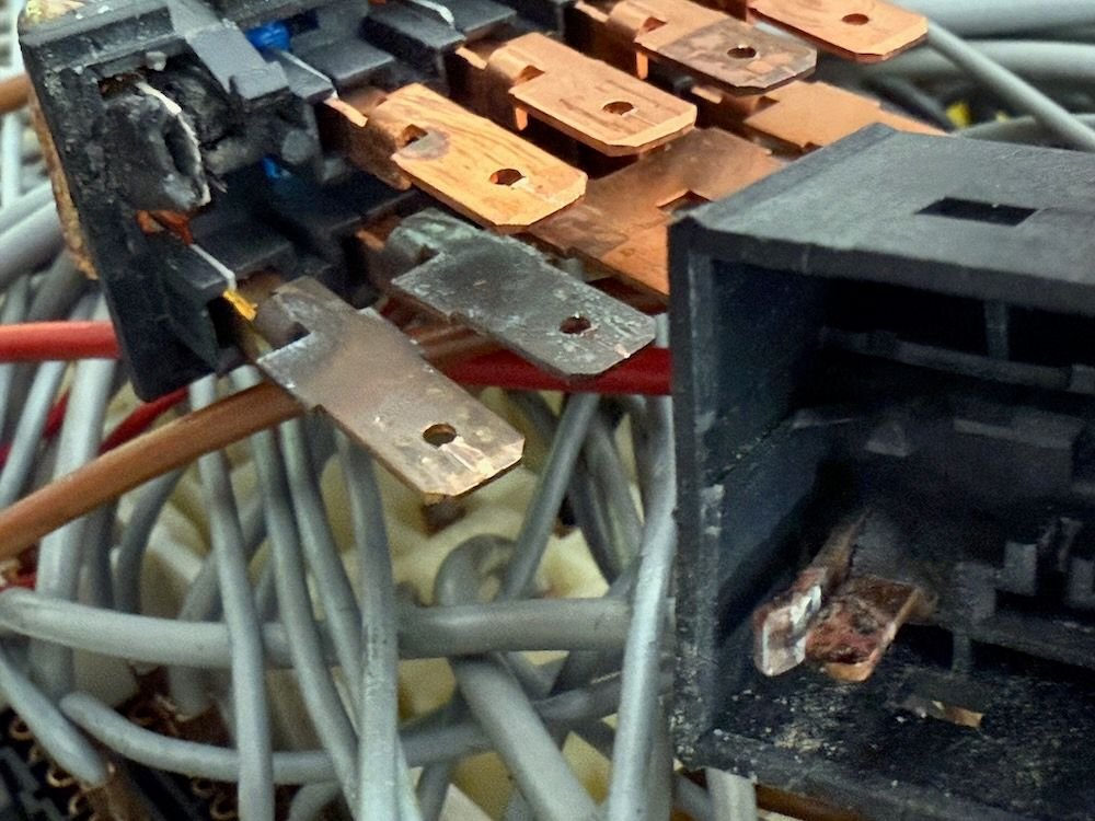 Dealing with a melted-in fuse in CE panel - Rennlist - Porsche ...