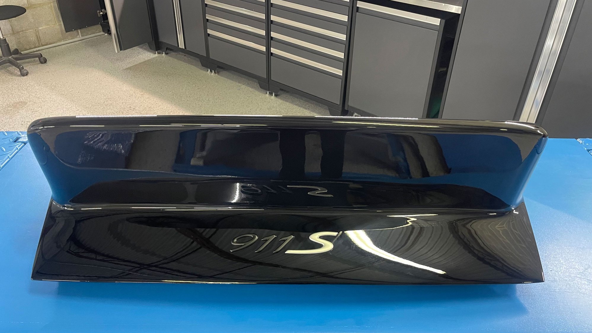 Porsche 997.1 Getty Design Ducktail Classic Wing/Spoiler - Rennlist ...