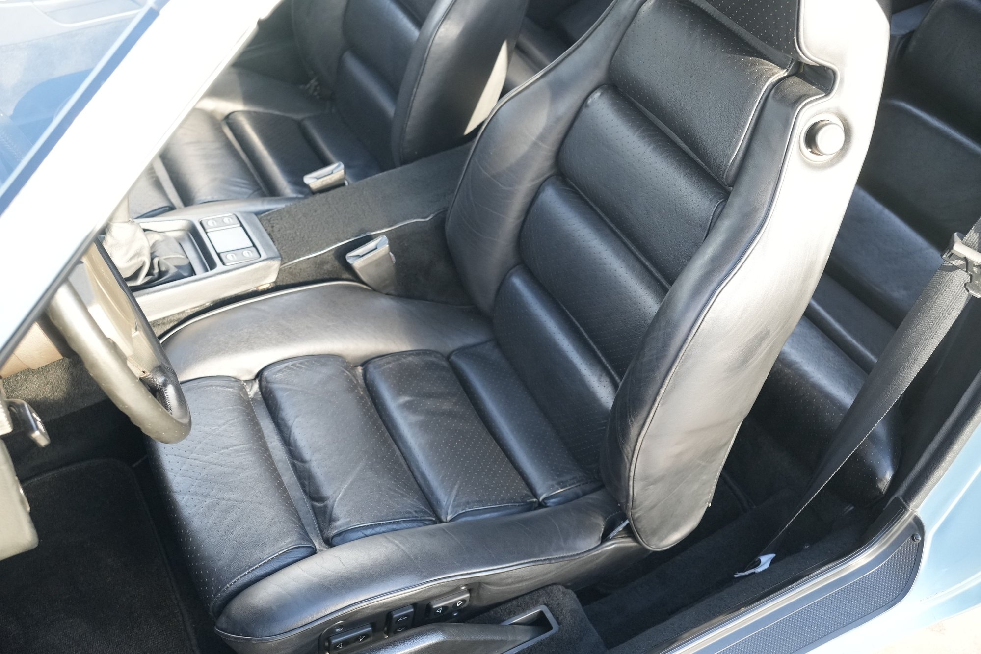 Huge SHOUT OUT to Brian Wasinger aka Olmann-Amazing work on my 928 ...