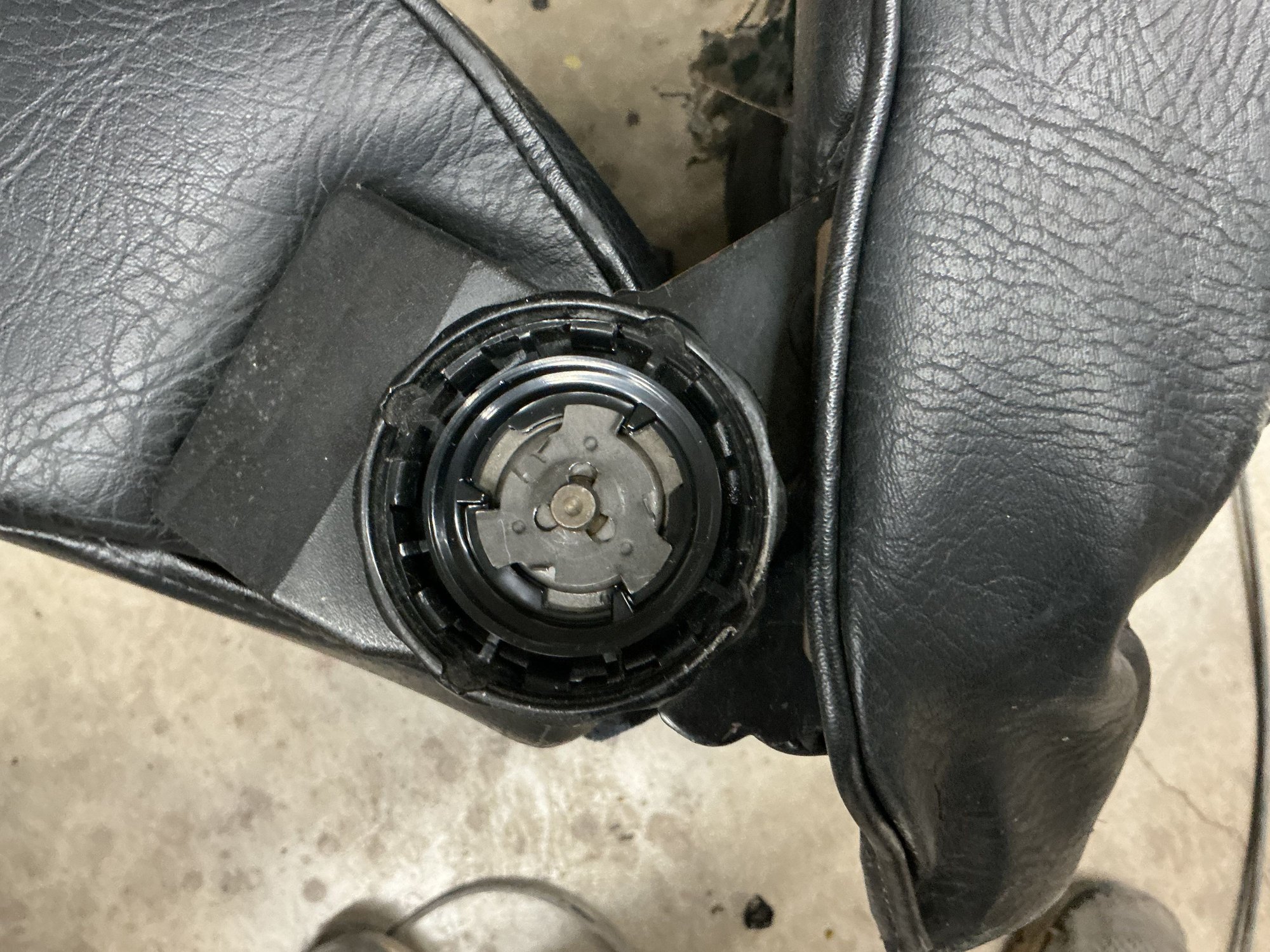 Disassembly of 78 front seat - Rennlist - Porsche Discussion Forums