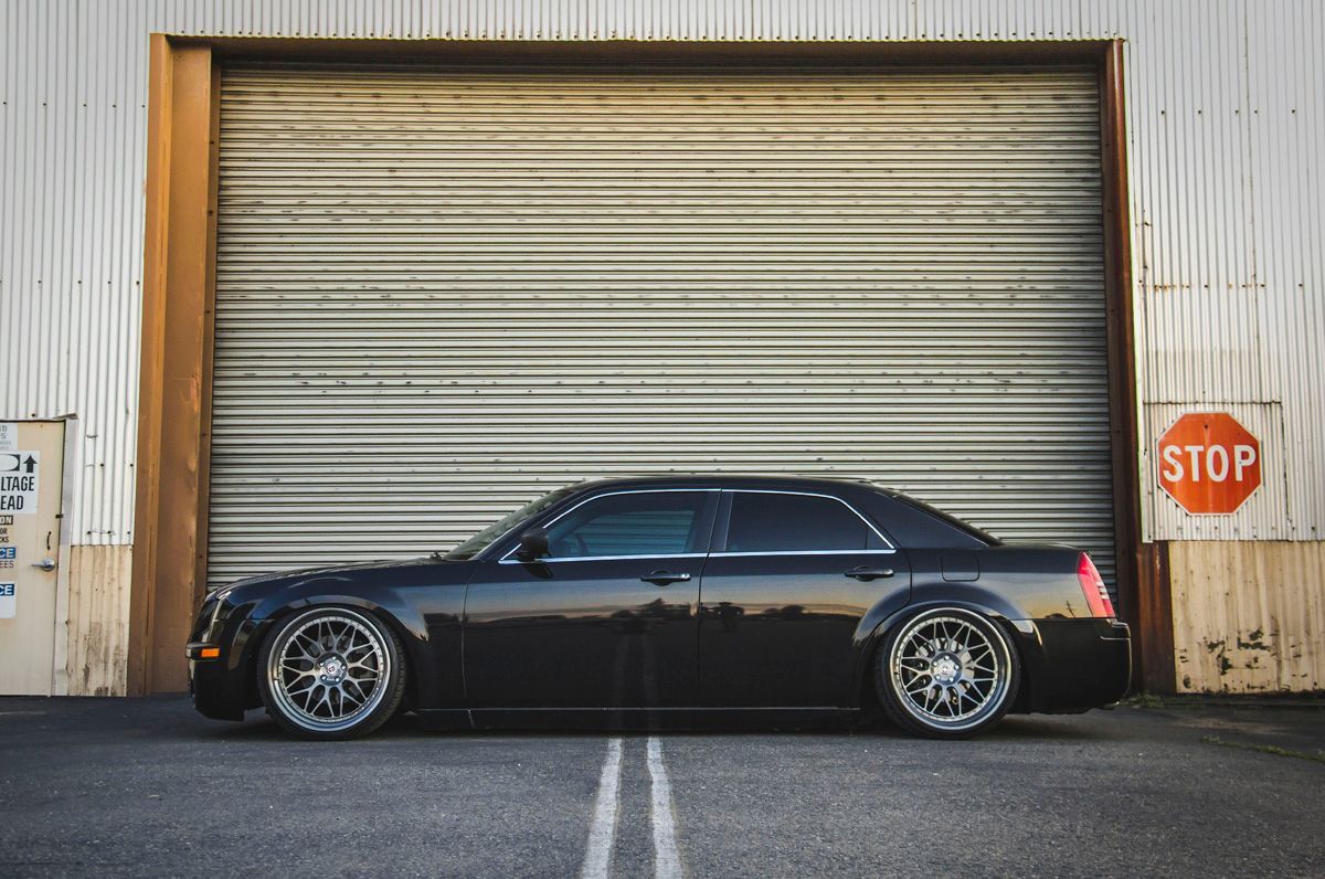 An Accuair/HRE Production: Chrysler 300C | Luxury4Play.com