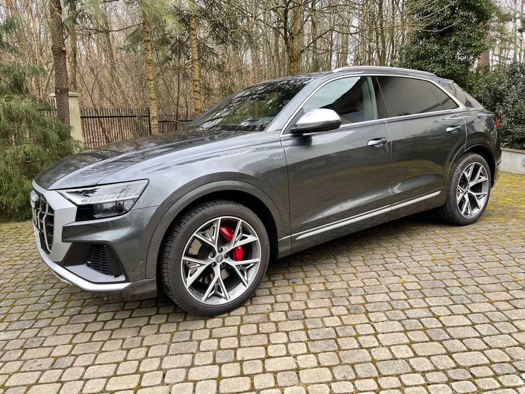 Anyone see the SQ8 carbon optics wheel in the wild? - AudiWorld Forums