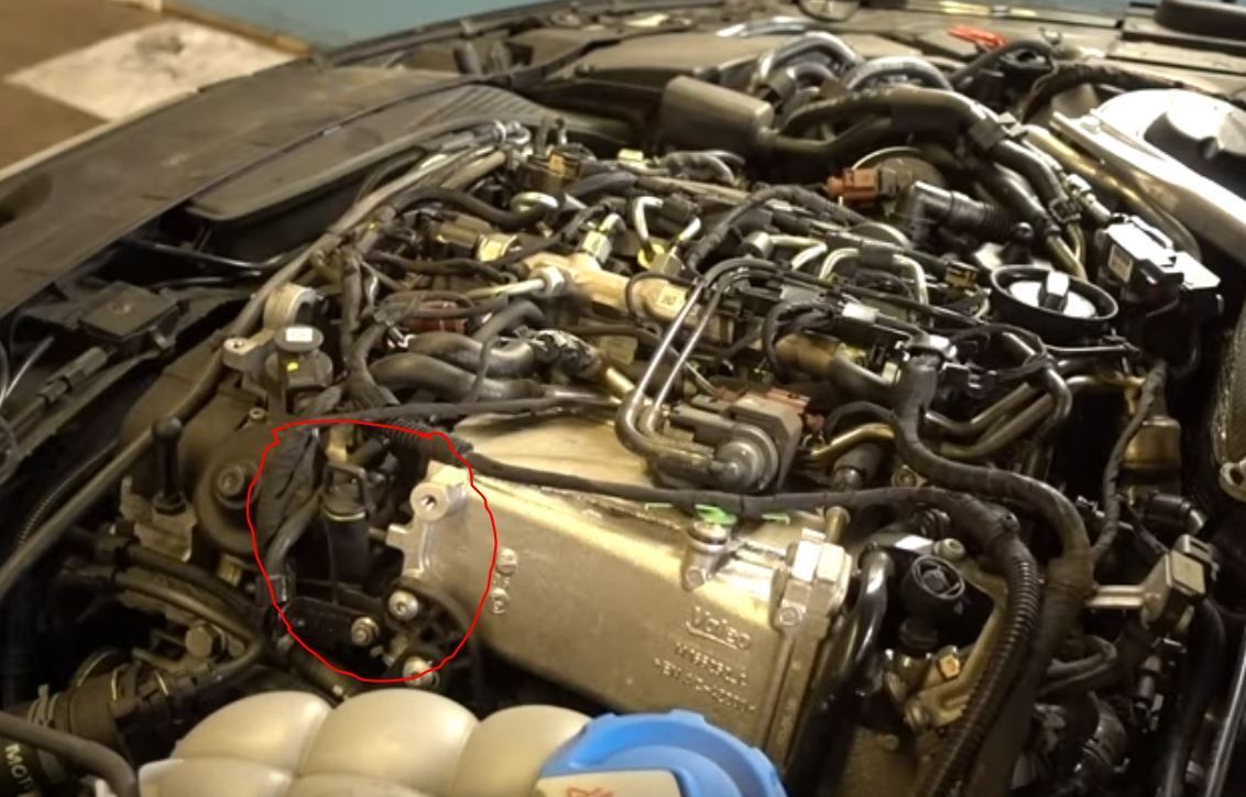 EE: A4 B9 2.0 TDI DETA engine oil change - AudiWorld Forums