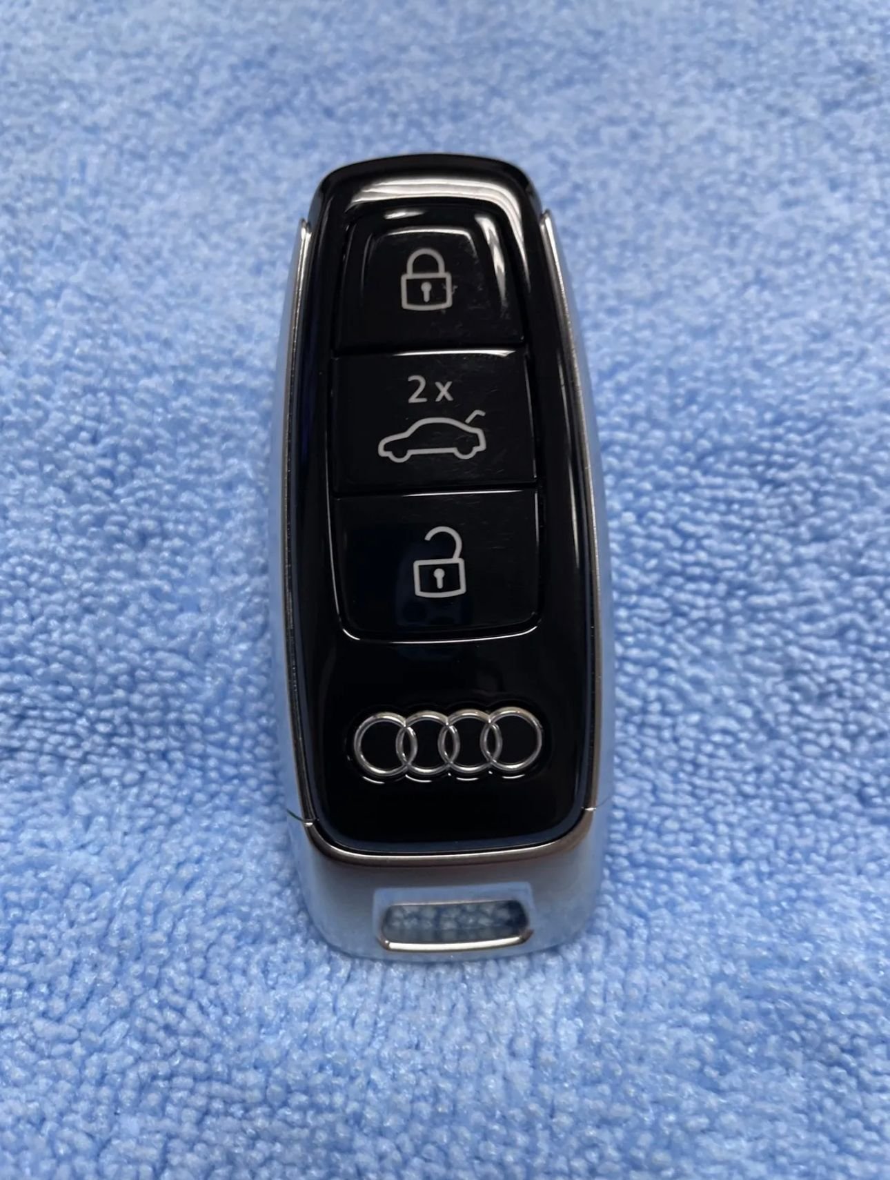 Audi key shell disassembly - AudiWorld Forums