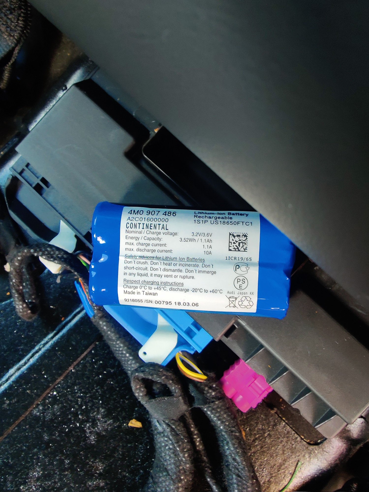 SOS module battery - AudiWorld Forums