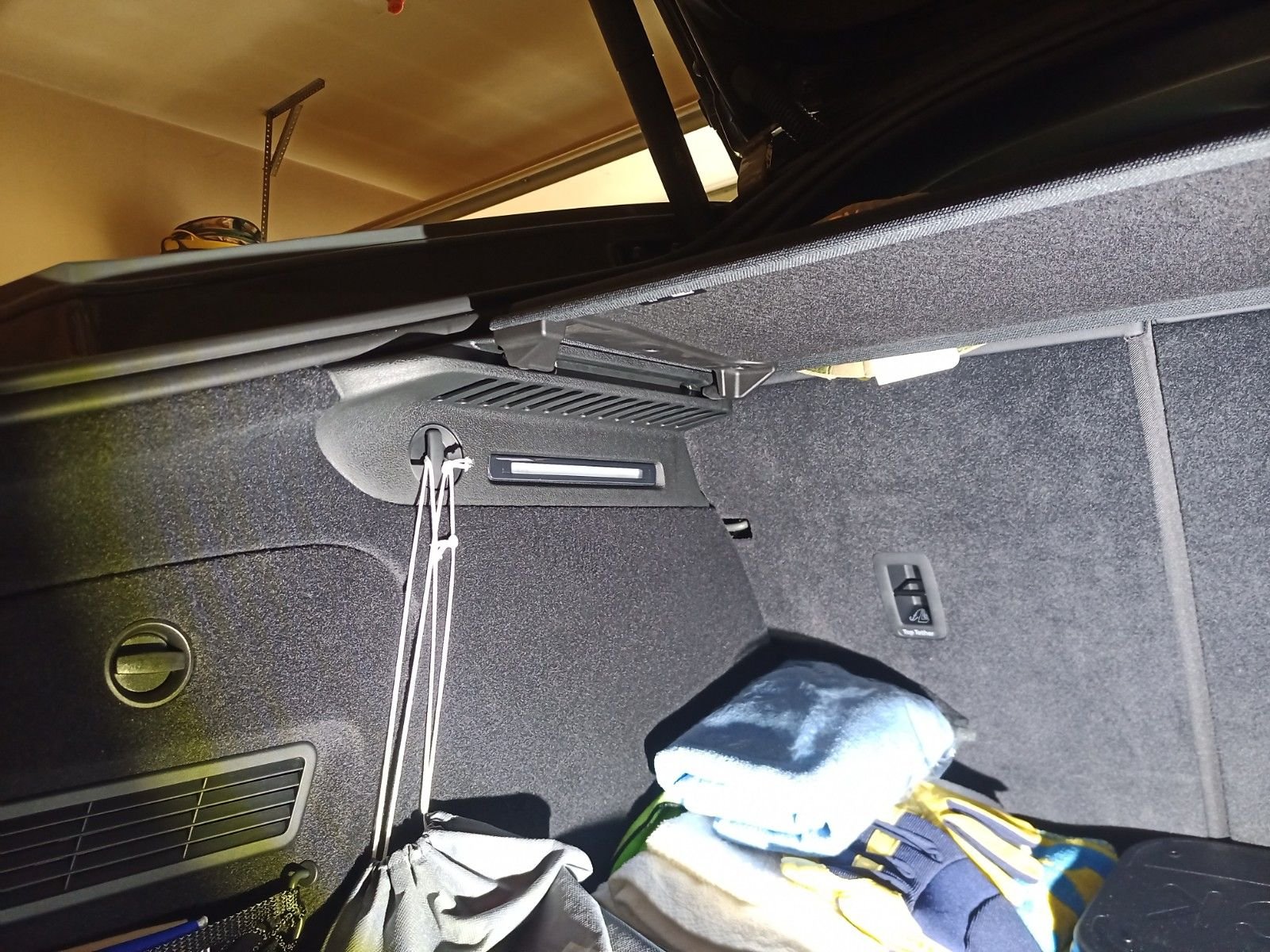 2023 A5 Sportback Rear Cargo Area Lights - Page 3 - AudiWorld Forums