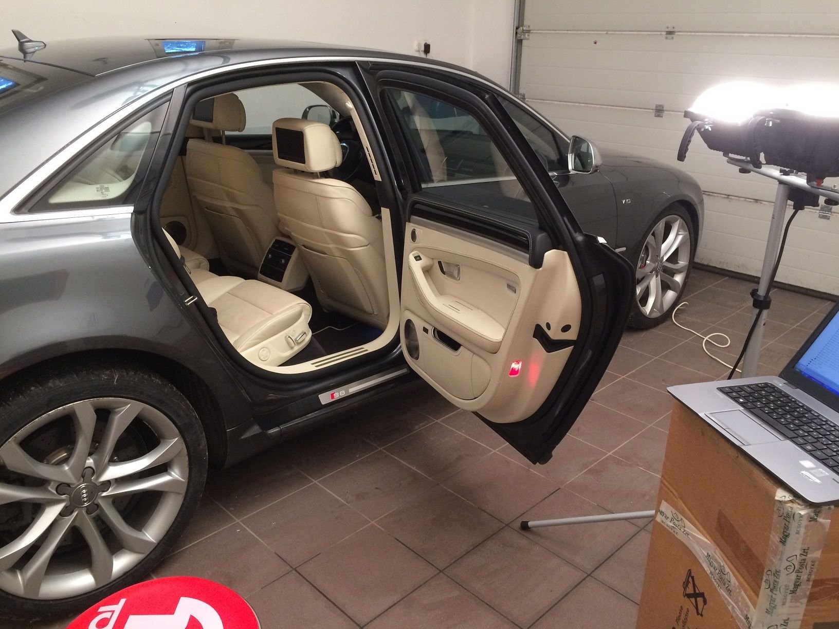 Exterior door handle button - AudiWorld Forums