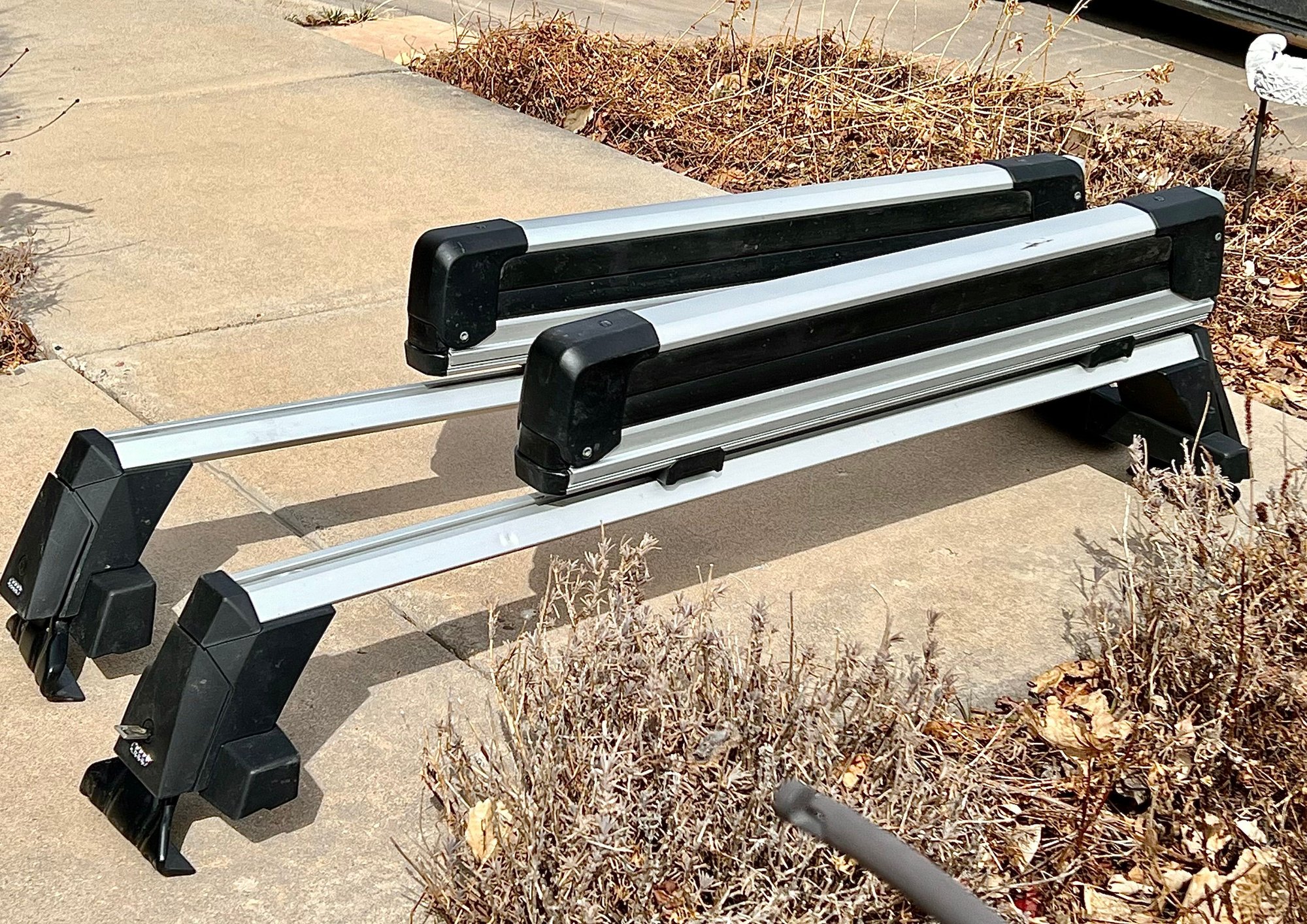 OEM B9 A4/S4 Roof Rack Base Bars + Ski holder - AudiWorld Forums