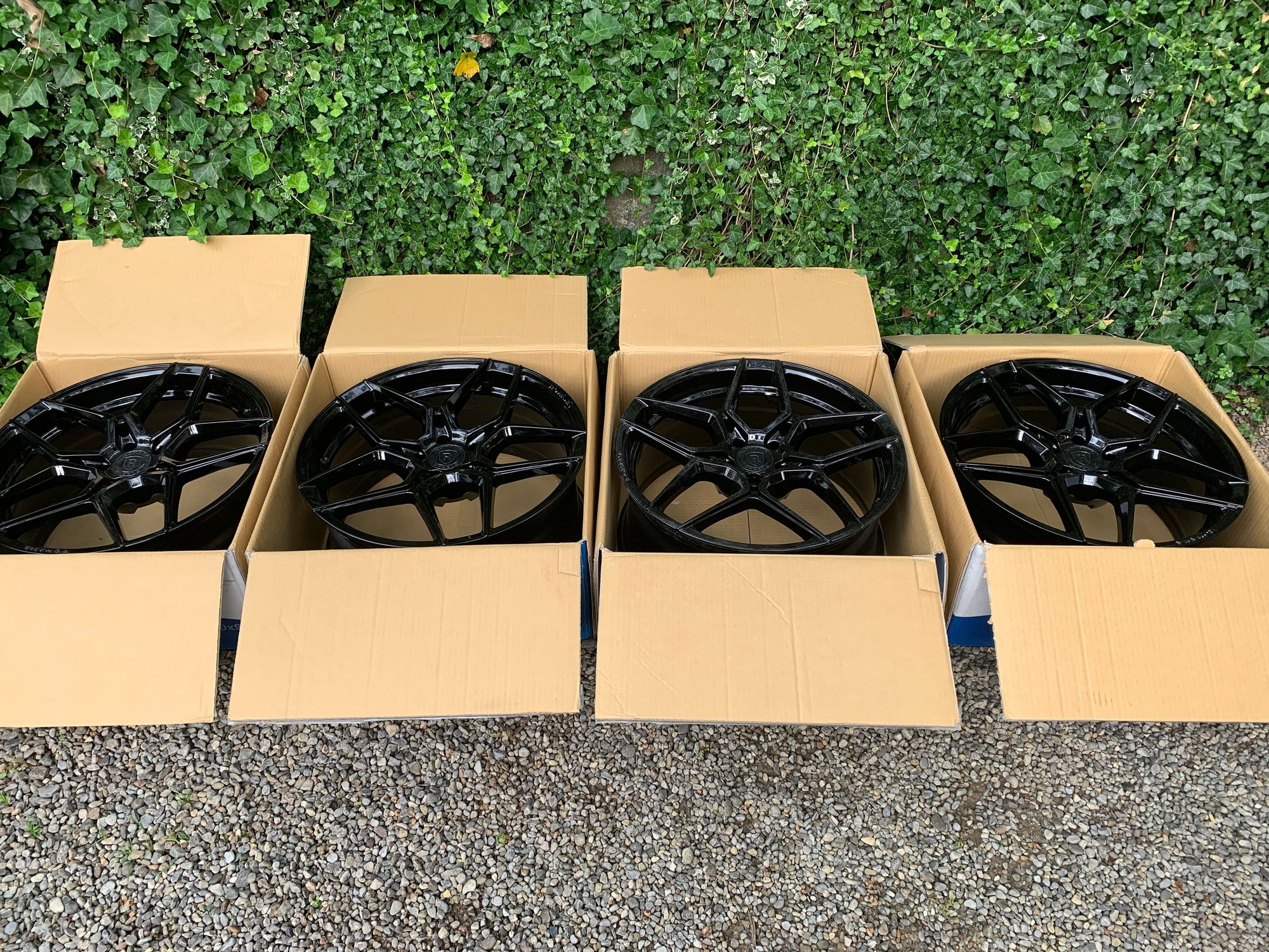 Mint Set!! 20X9 Black ROHANA RFx11 wheels 5x112 Private seller/Half off ...