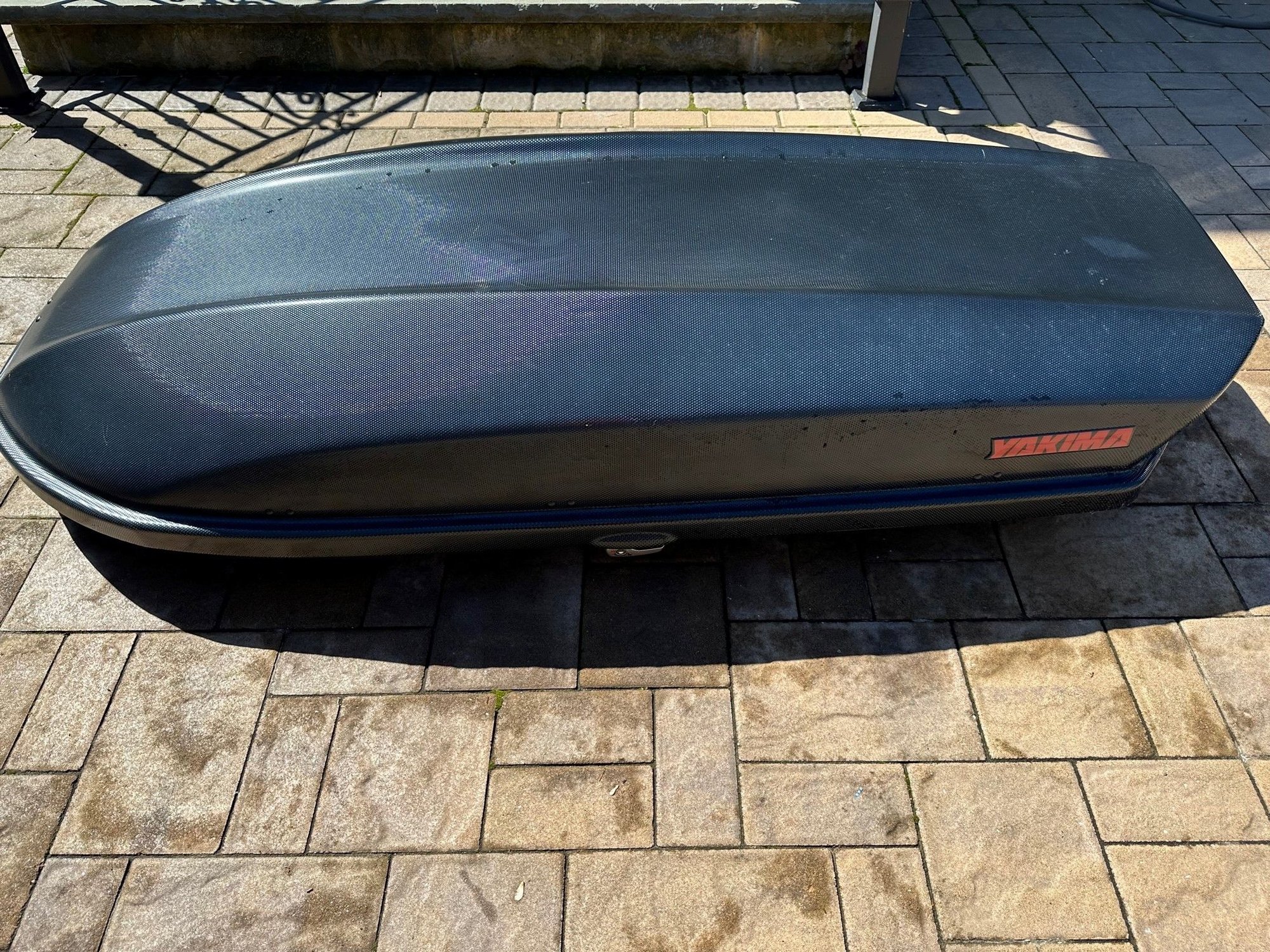 (NYC) FS Yakima SkyBox 16 Carbonite cargo roof box $375 - AudiWorld Forums