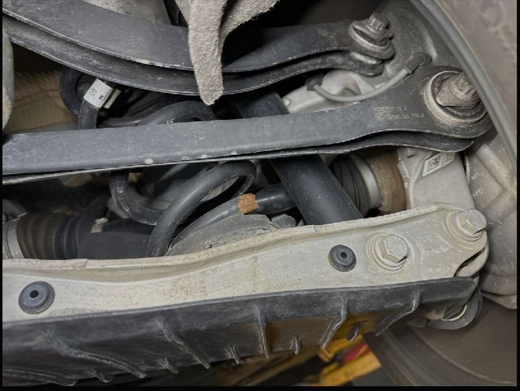 Broken Rear Coil Springs - AudiWorld Forums