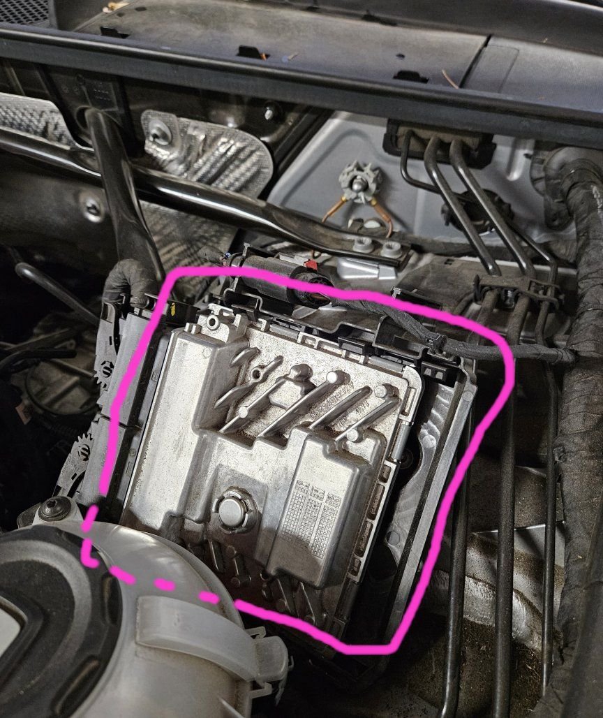 Small Cover in Engine-bay Missing... needed? - AudiWorld Forums