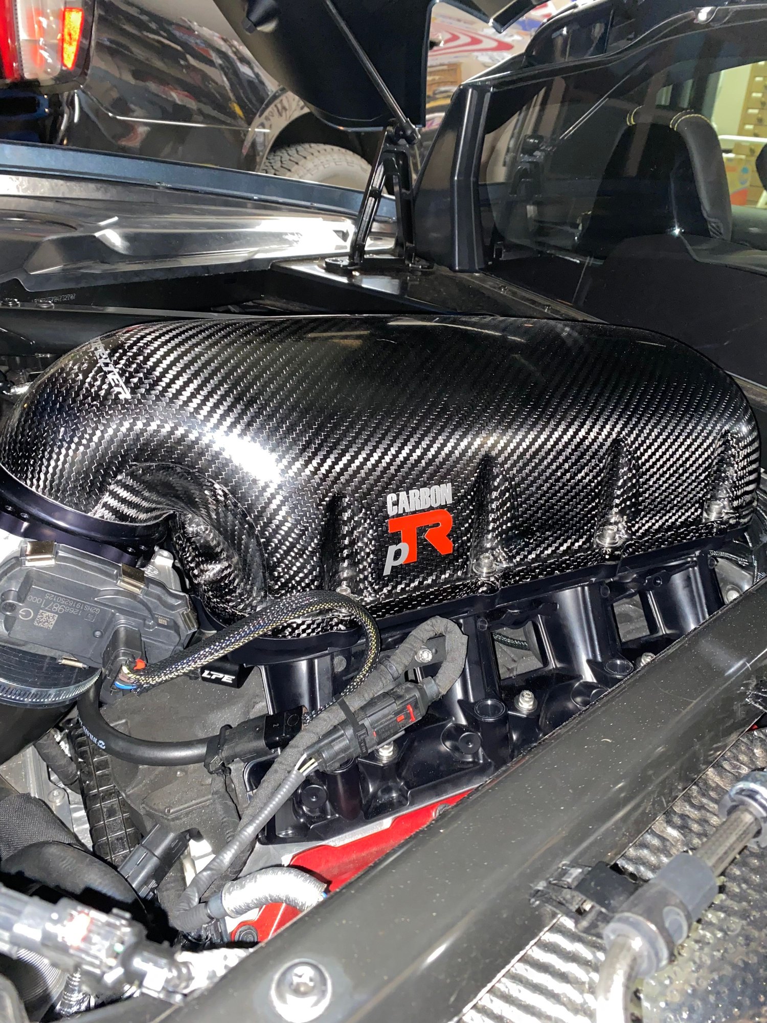 Performance Design Carbon pTR C8 LT2 Intake Manifold from Harding ...