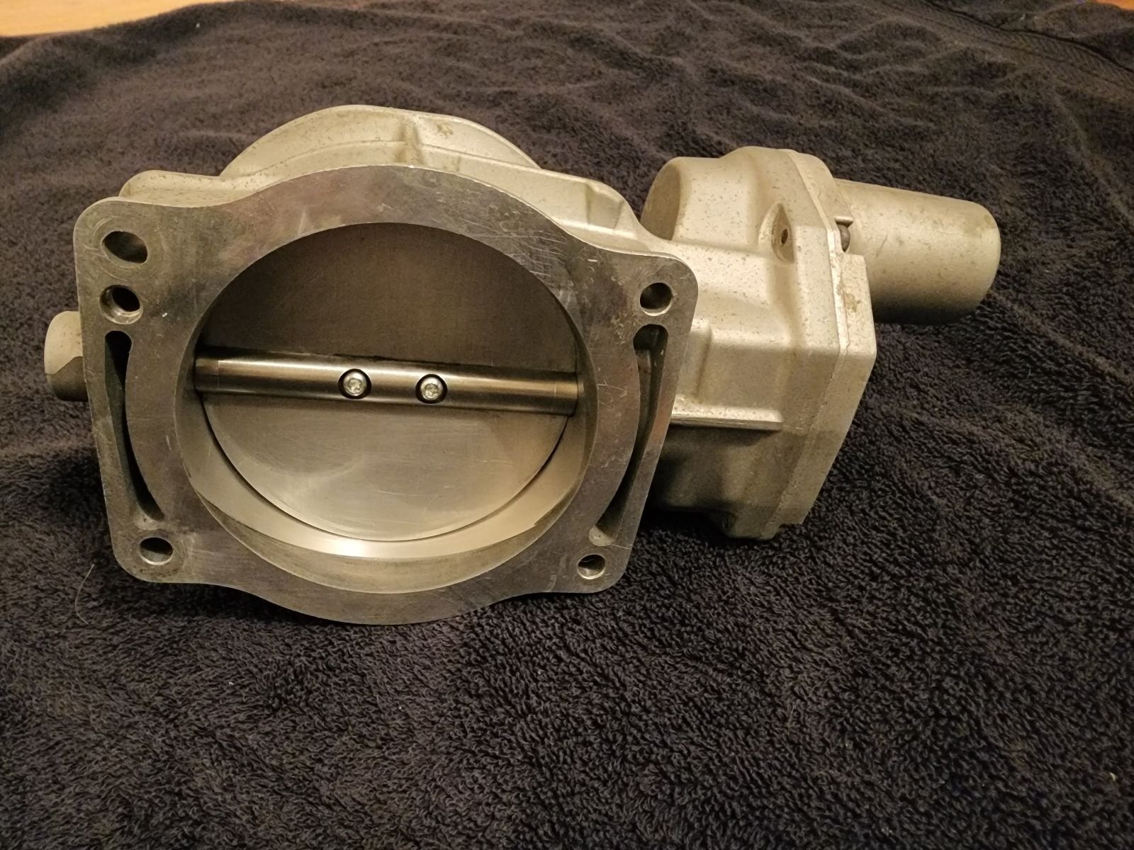 FS (For Sale) OEM LS2 Silver Blade Throttle Body - CorvetteForum ...