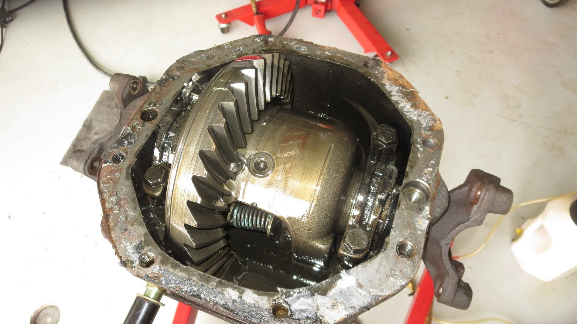 79 - Rear end differential cover cracked - CorvetteForum - Chevrolet ...