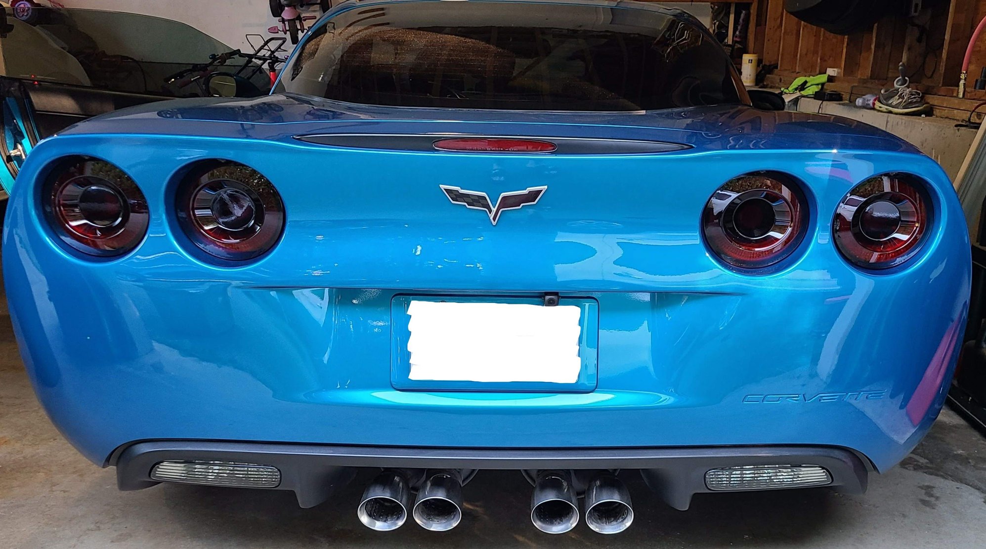 Pic Request: 'light smoke' Morimoto tail lights on black C6 ...