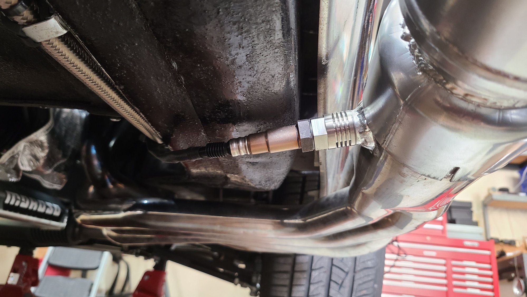 Sidepipes with Holley Sniper EFI - where do I put the O2 sensor? - Page ...