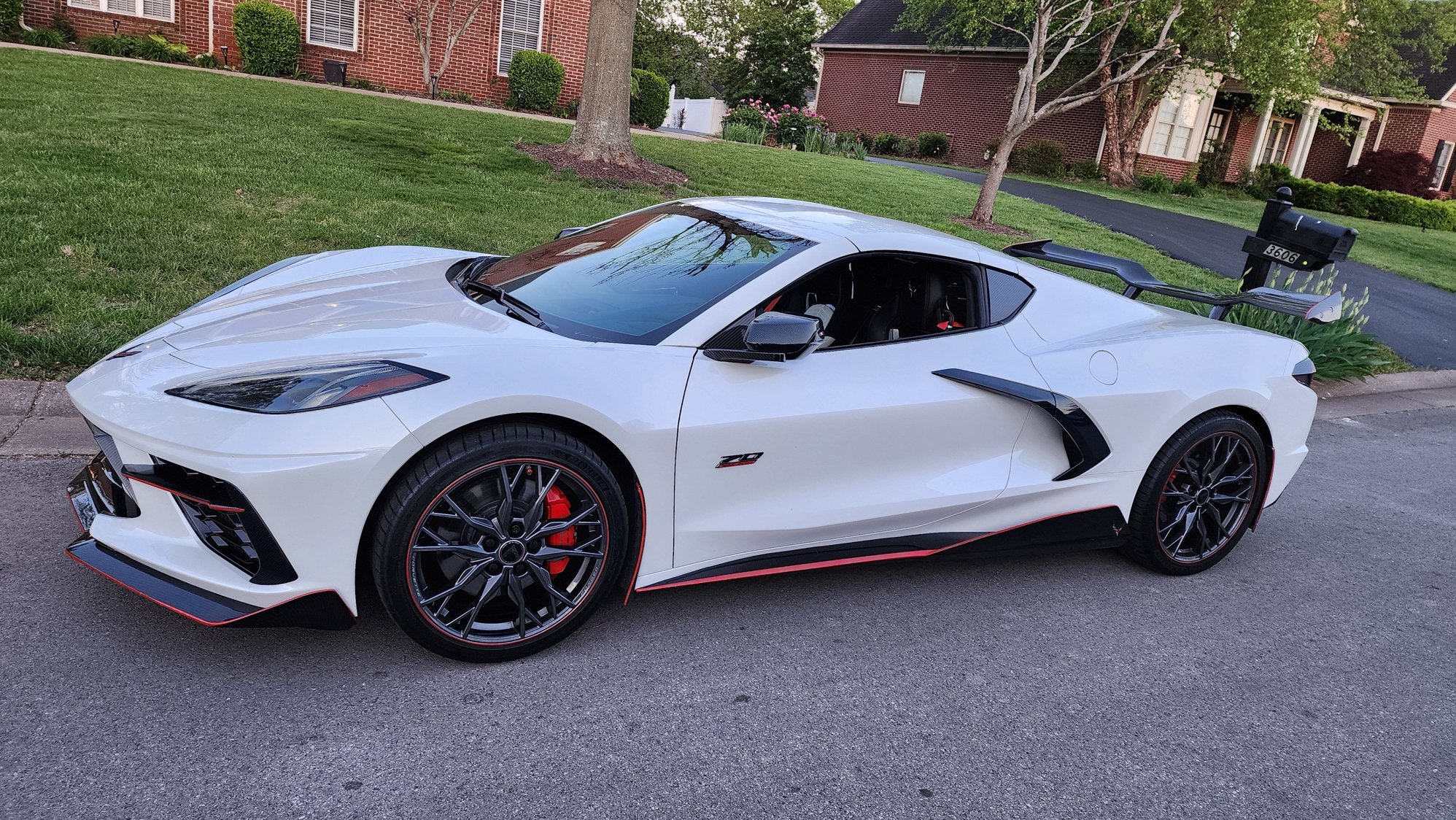VIDEO Harlan Charles leaves in his E-Ray in stealth mode - CorvetteForum - Chevrolet Corvette ...