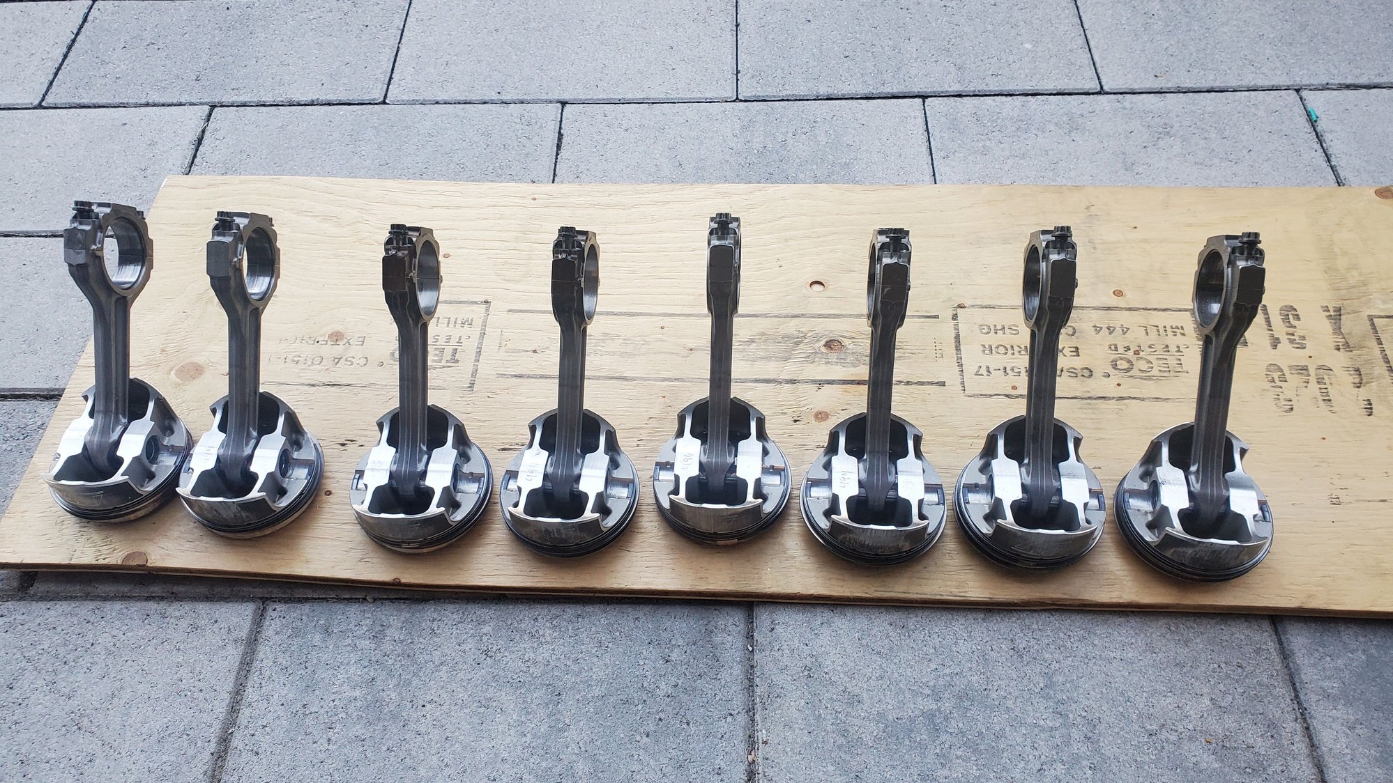 FS (For Sale) Ls7 rods, wiseco pistons, ls7 crank,arp bolts, bearings ...