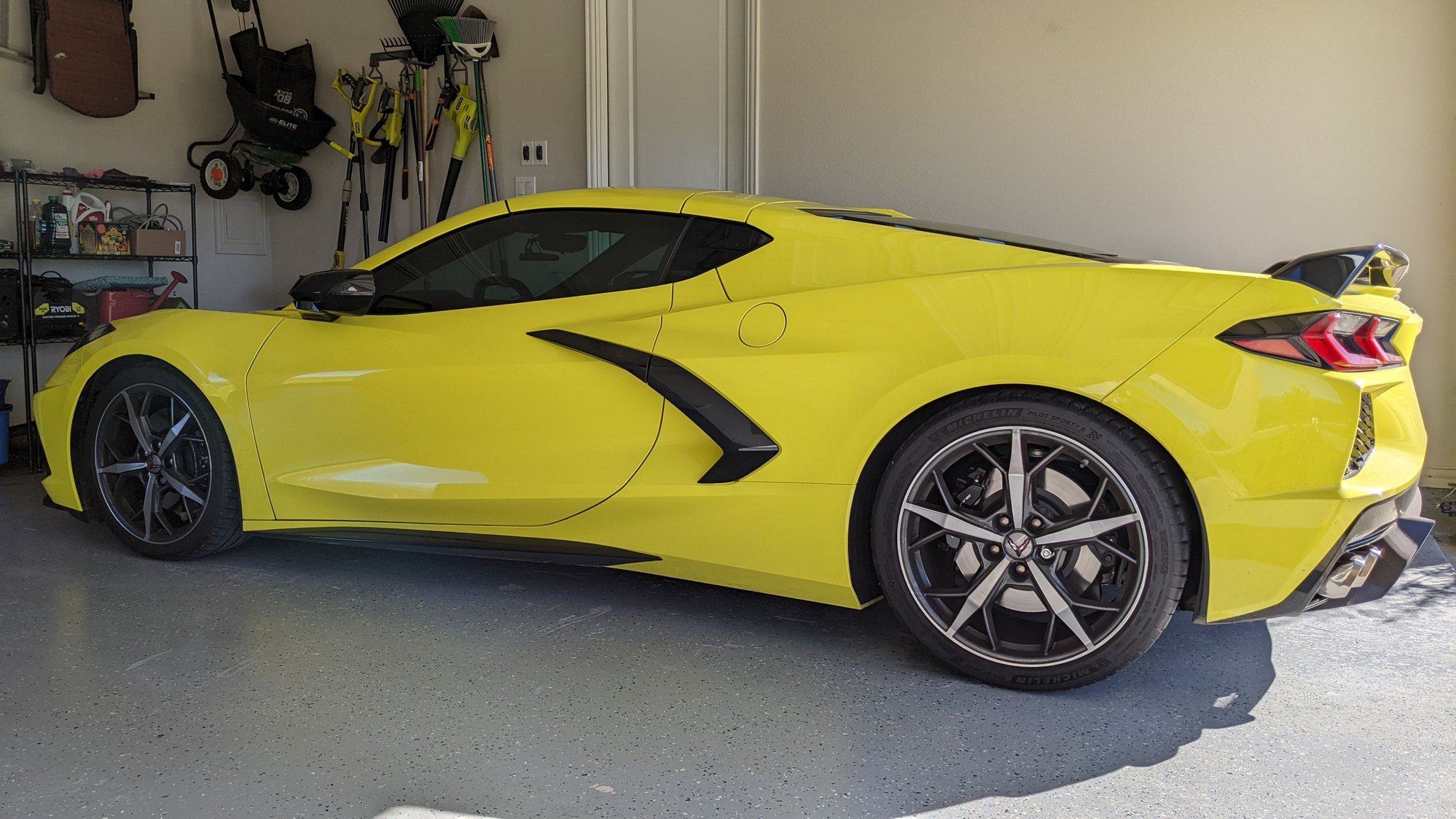 Official Accelerate Yellow Metallic Color Thread - Page 18 ...