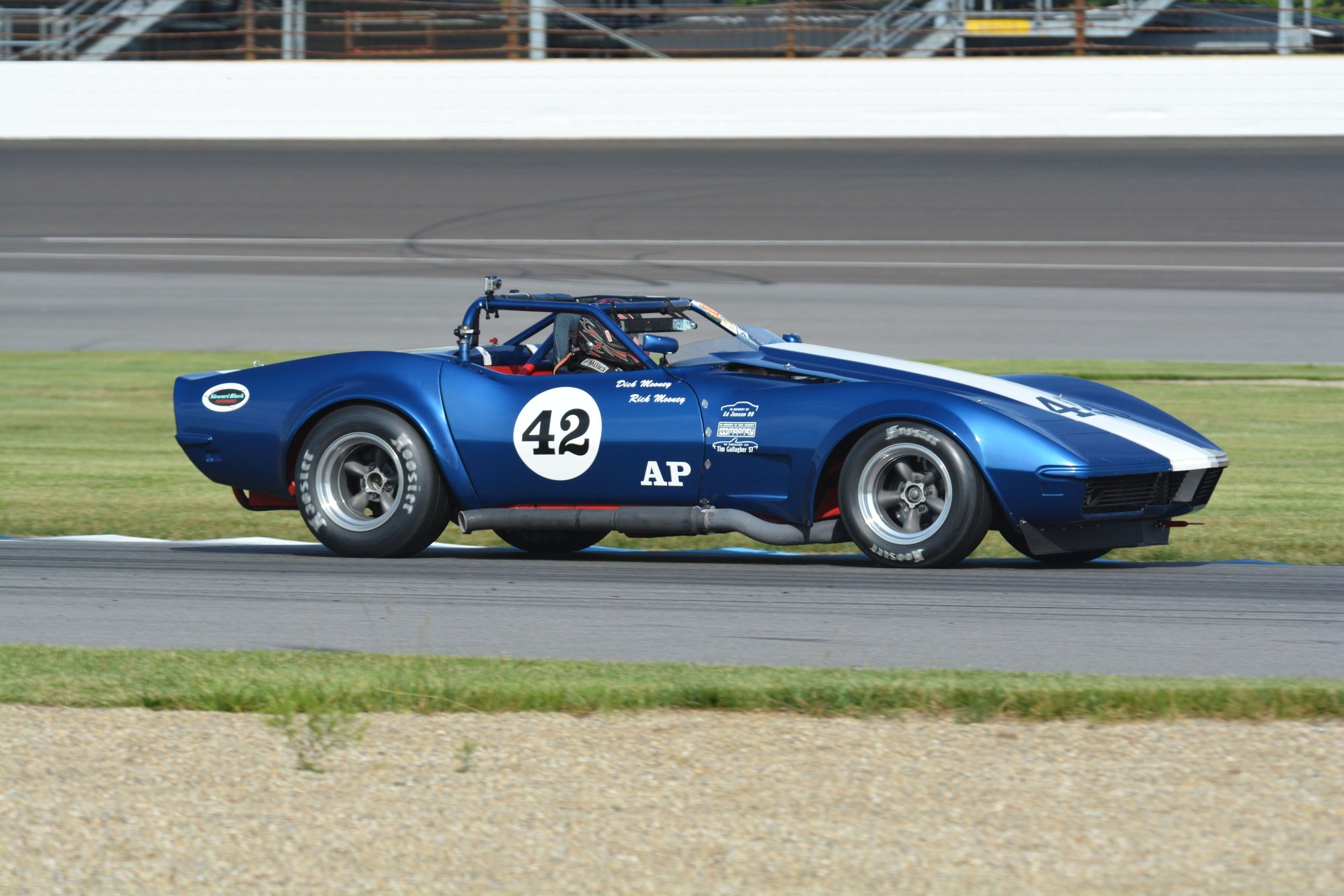 Pictures from the SVRA Indy vintage races - CorvetteForum - Chevrolet ...