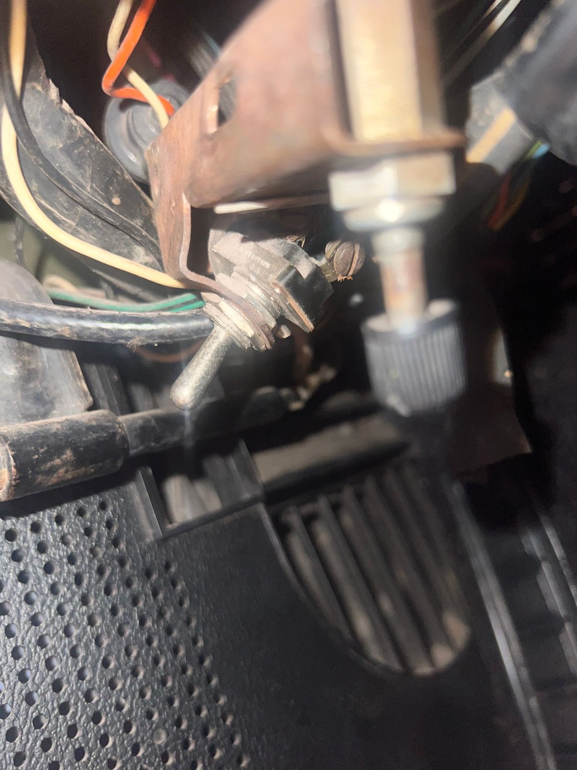 Switch under dash - CorvetteForum - Chevrolet Corvette Forum Discussion