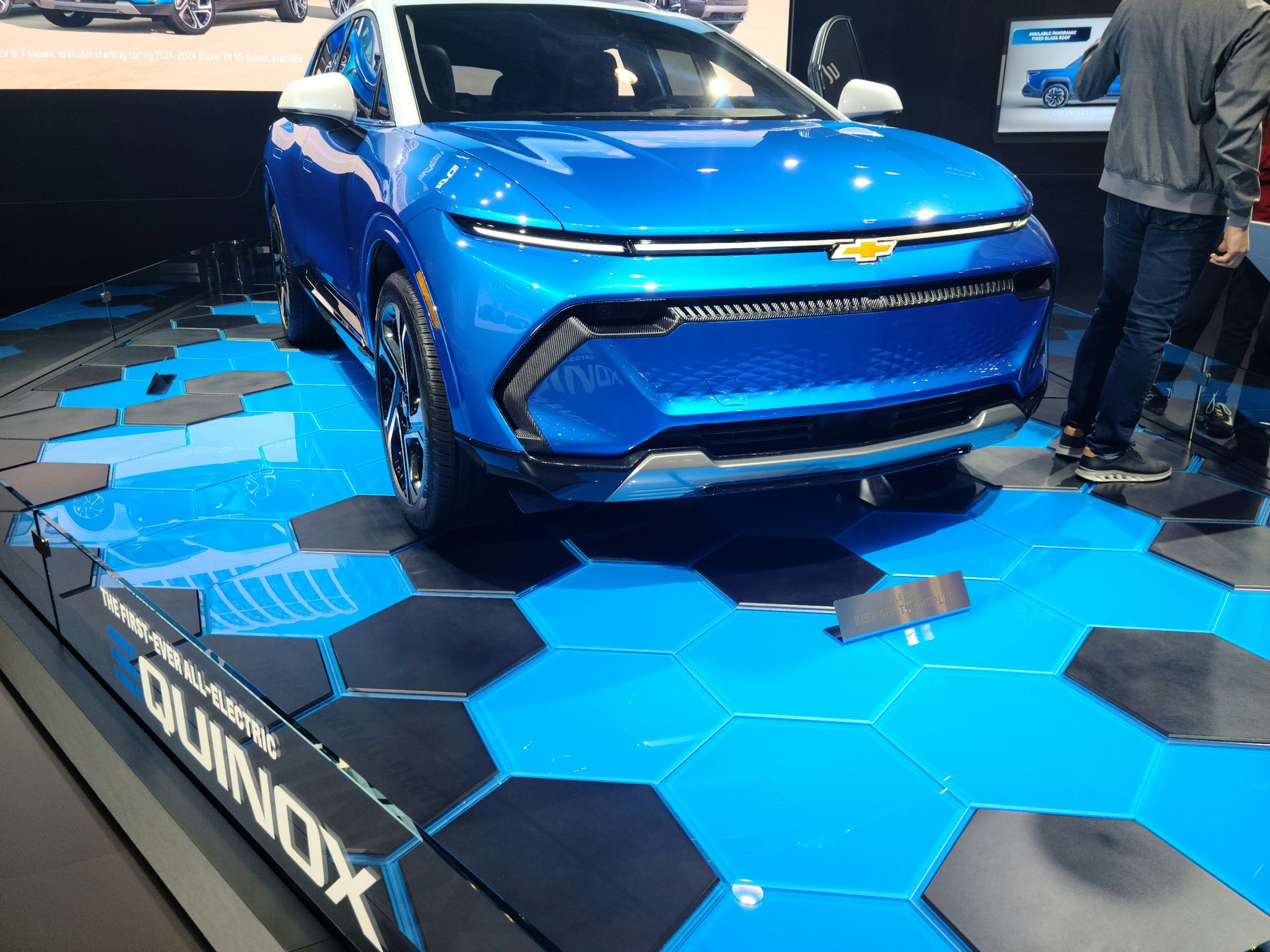 NYC Auto Show with E-Ray, Z06 and new Riptide Blue on the Equinox ...