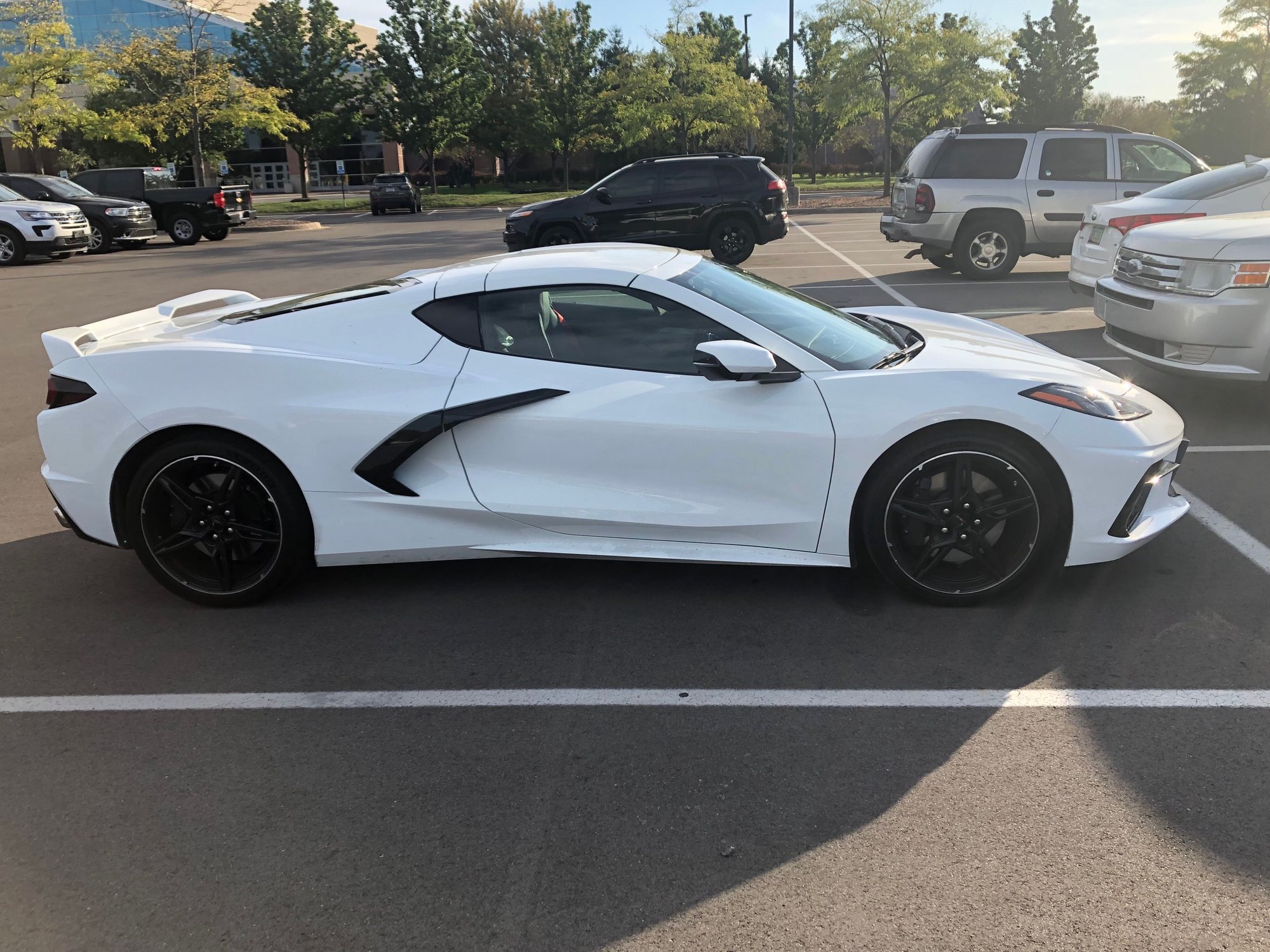Arctic White C8 - CorvetteForum - Chevrolet Corvette Forum Discussion
