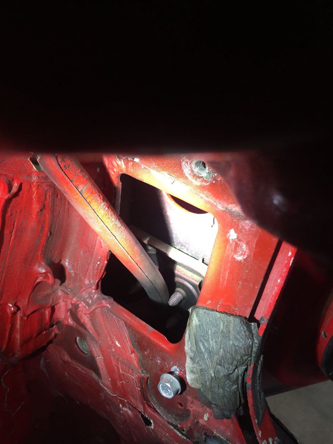 Help - think I found drivers side footwell water leak, where SHOULD ...