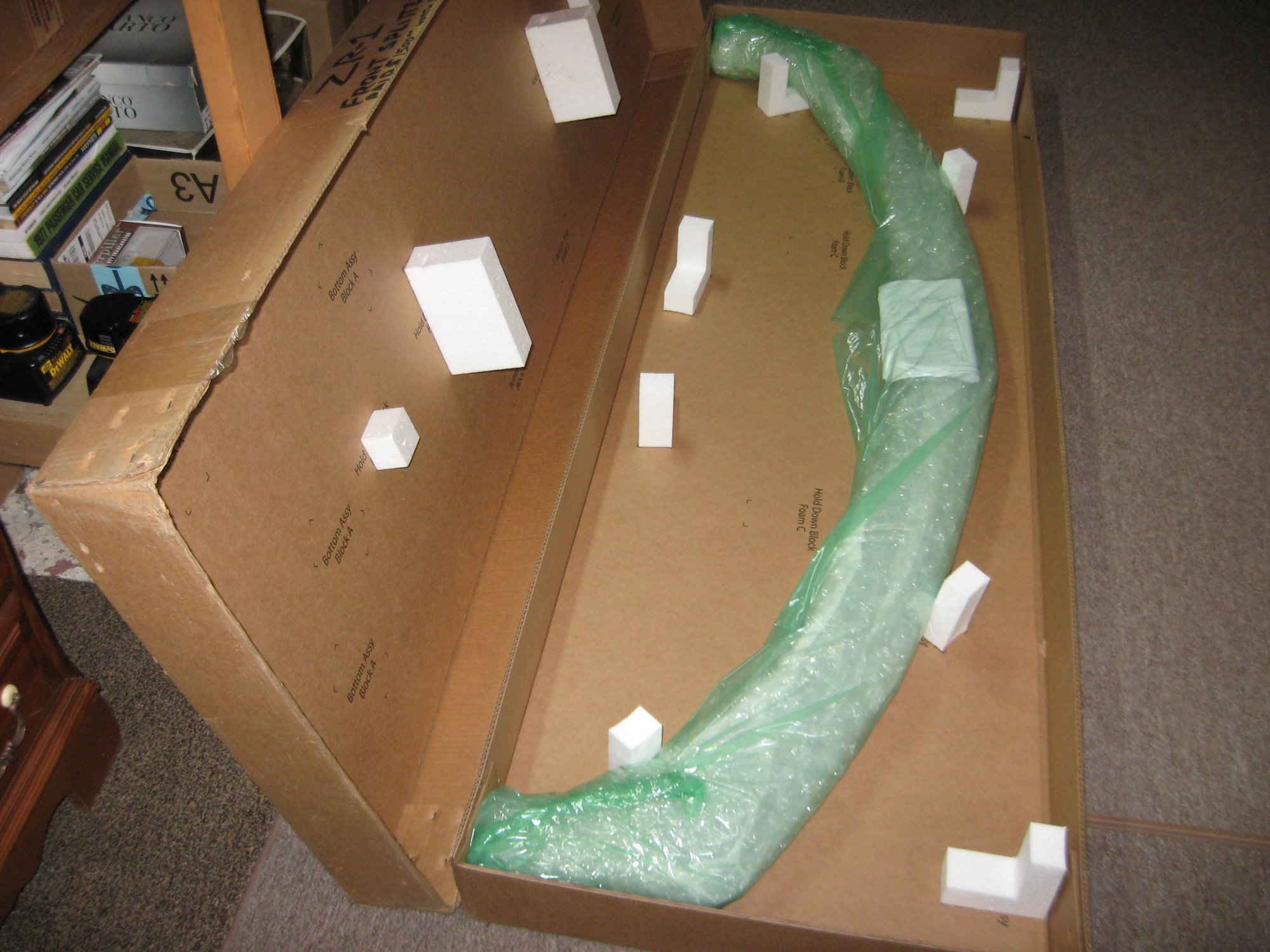 SOLD - 2019 zr-1 front splitter gm #84456249 - CorvetteForum ...