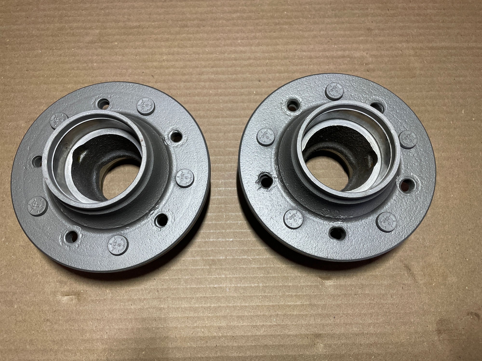 FS (For Sale) Pair of used original front spindle hubs - CorvetteForum ...