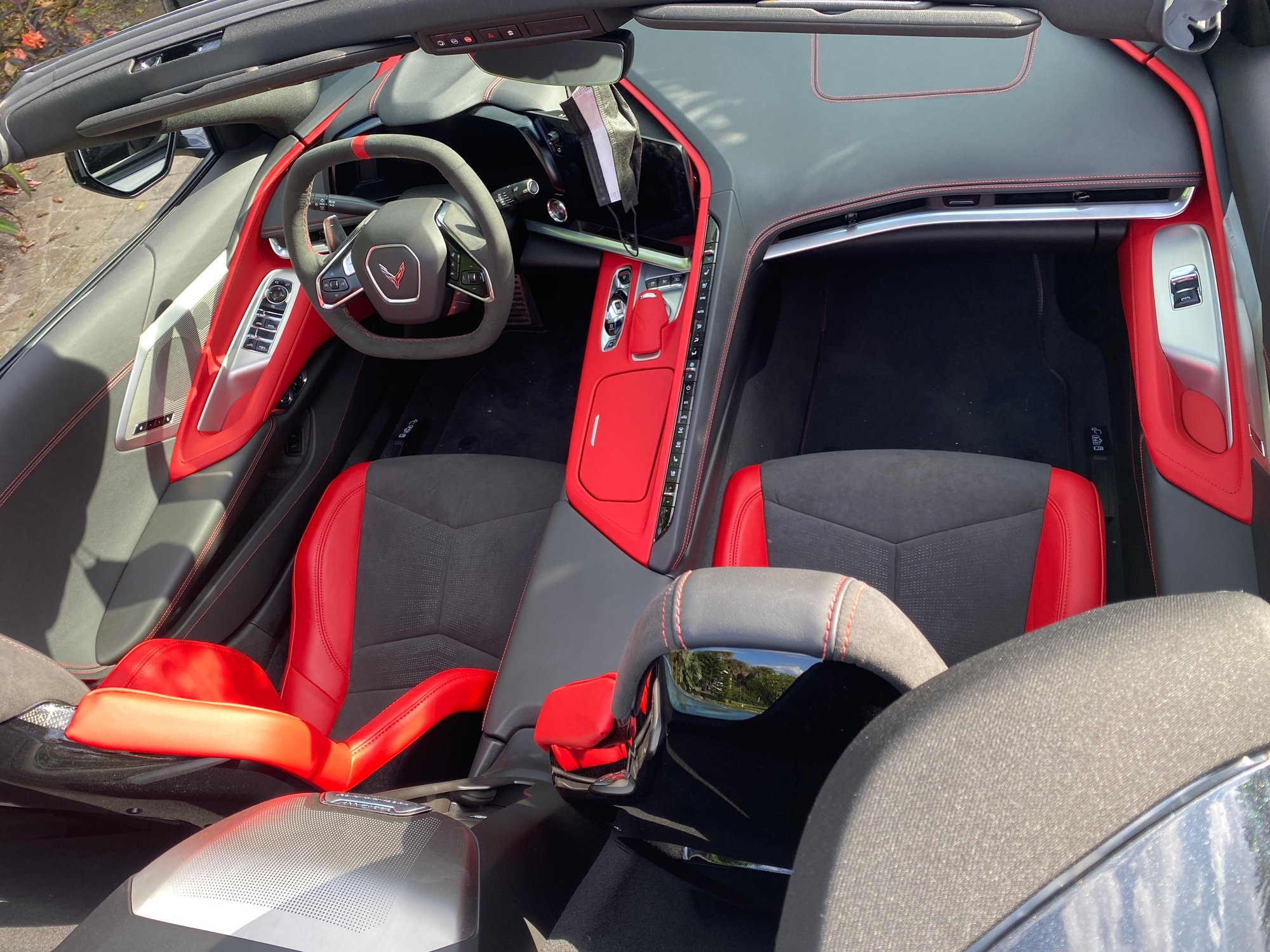 How does a 2LT vinyl interior look vs 3LT? And 2 more questions ...