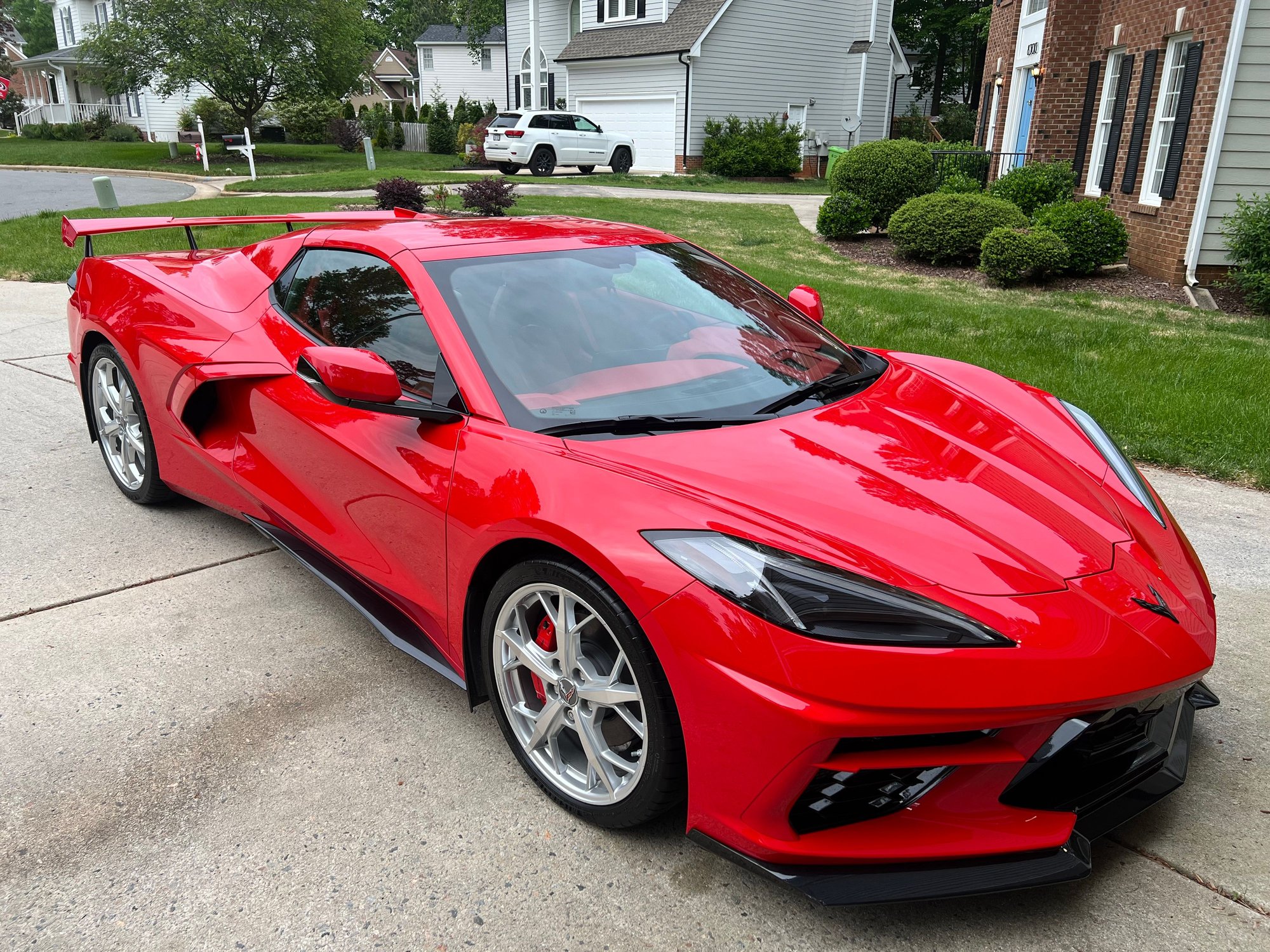 ACS C8 Stingray Rock Guards vs RadiatorGrillStore C8 Extended Splash ...