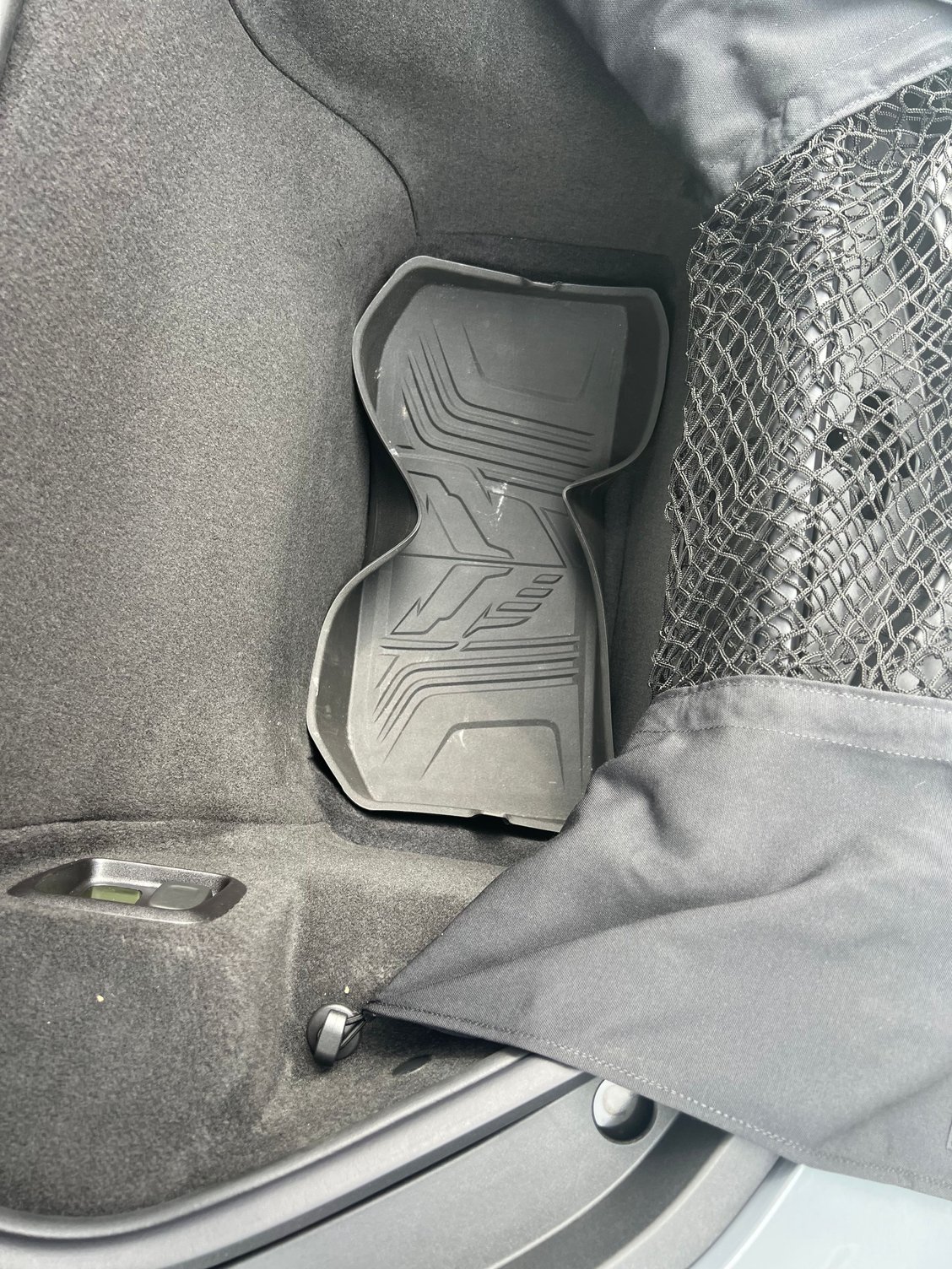 Frunk NOT the same. Smaller. - CorvetteForum - Chevrolet Corvette Forum ...