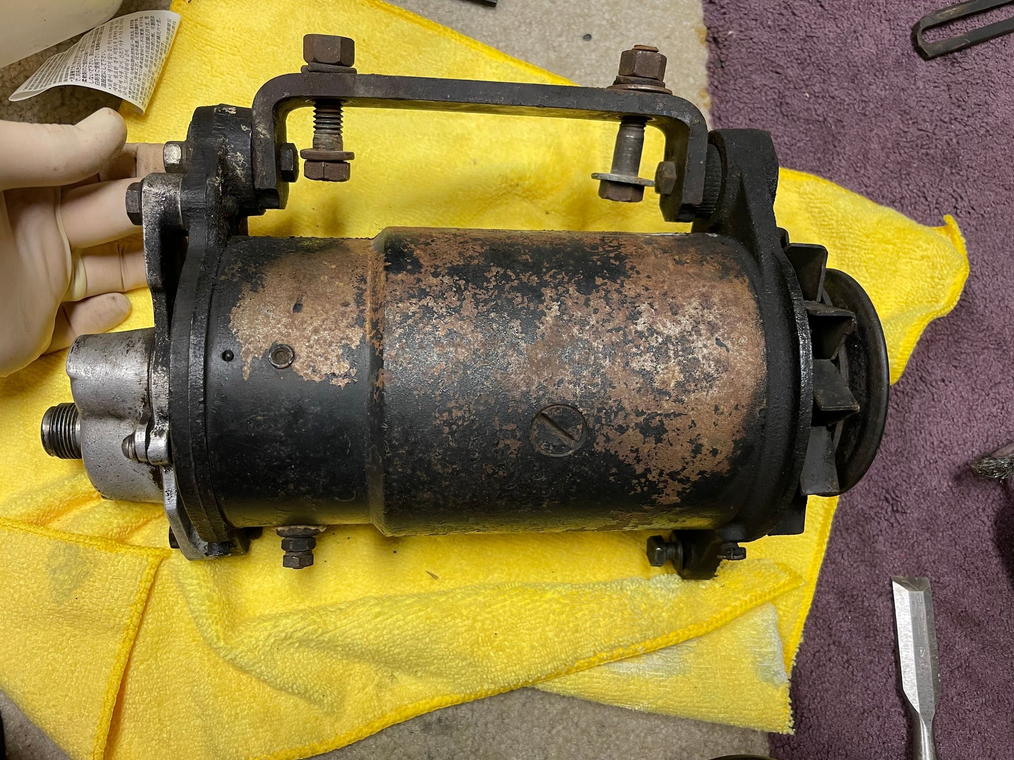 C1 1961 generator alignment - rubber bushing float? - CorvetteForum ...