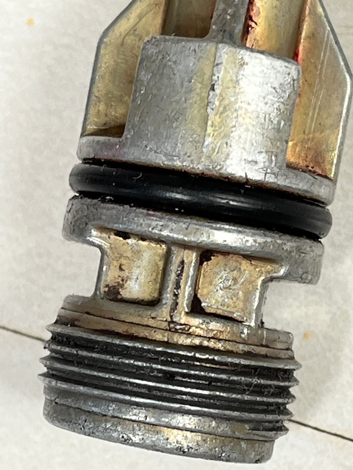Speedometer gear housing clamp - CorvetteForum - Chevrolet Corvette ...