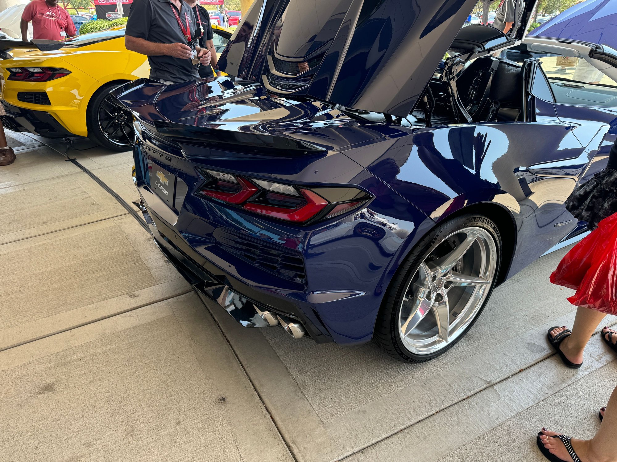 Real life Riptide Blue vs Hysteria! Captured! - CorvetteForum ...