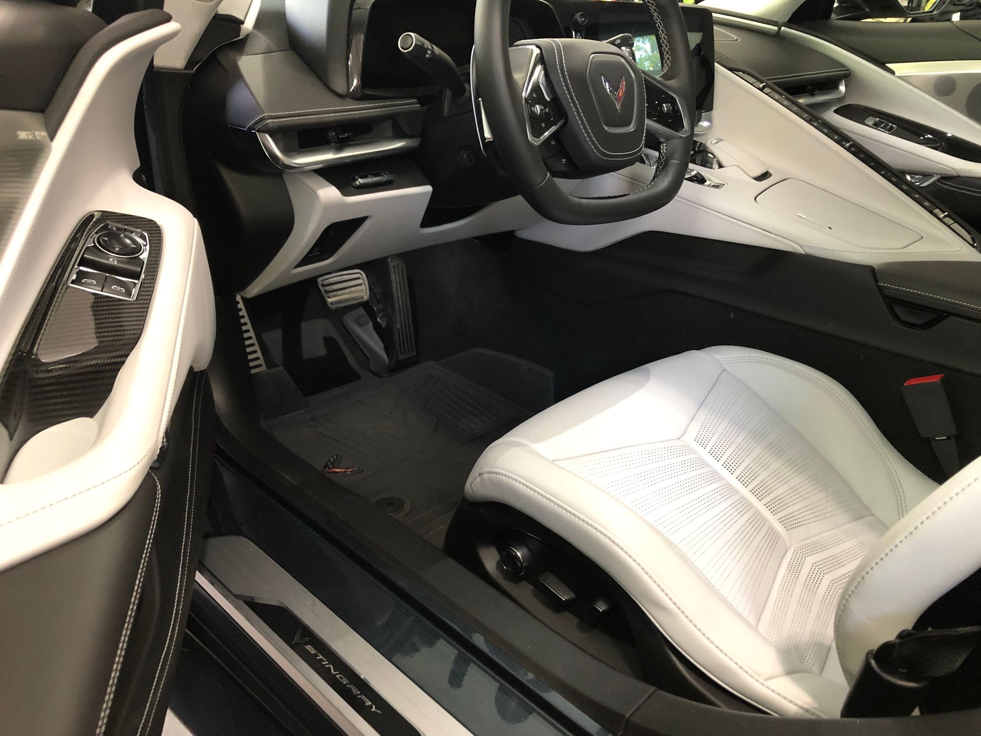 FS: 2021 C8 Coupe 3LT. Shadow Gray Metallic. Sky Cool Gray Interior ...