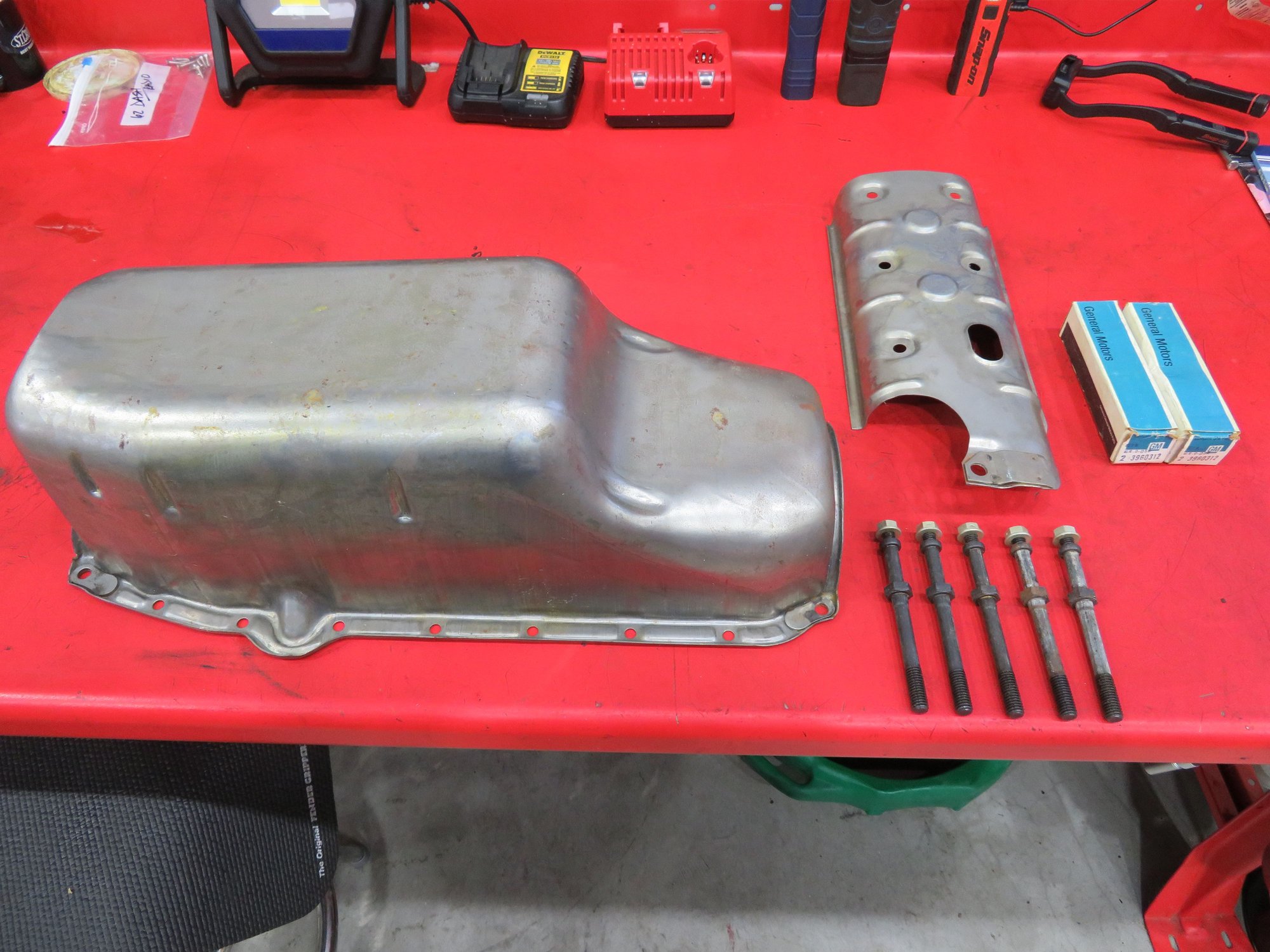 FS (For Sale) 63-65 327 Corvette SHP 6 qt. Oil Pan, Windage Tray, Windage Tray Studs ...