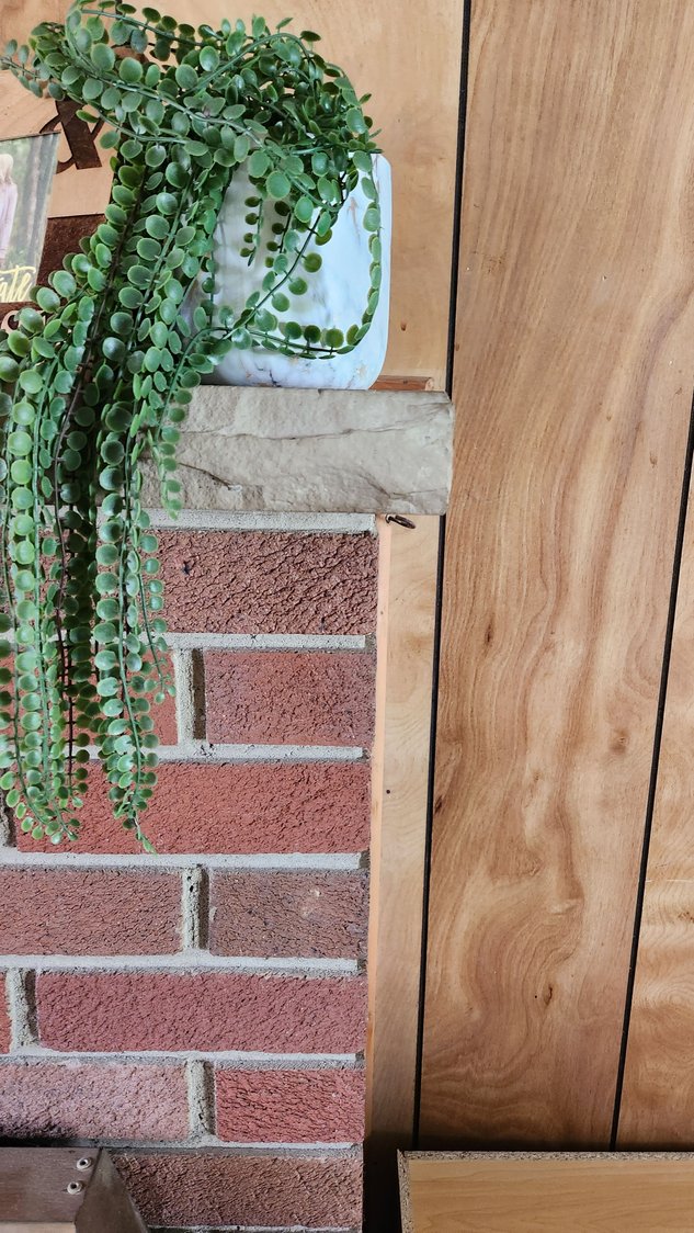 Best option to deal with this gap due to overhang for bookcase ...