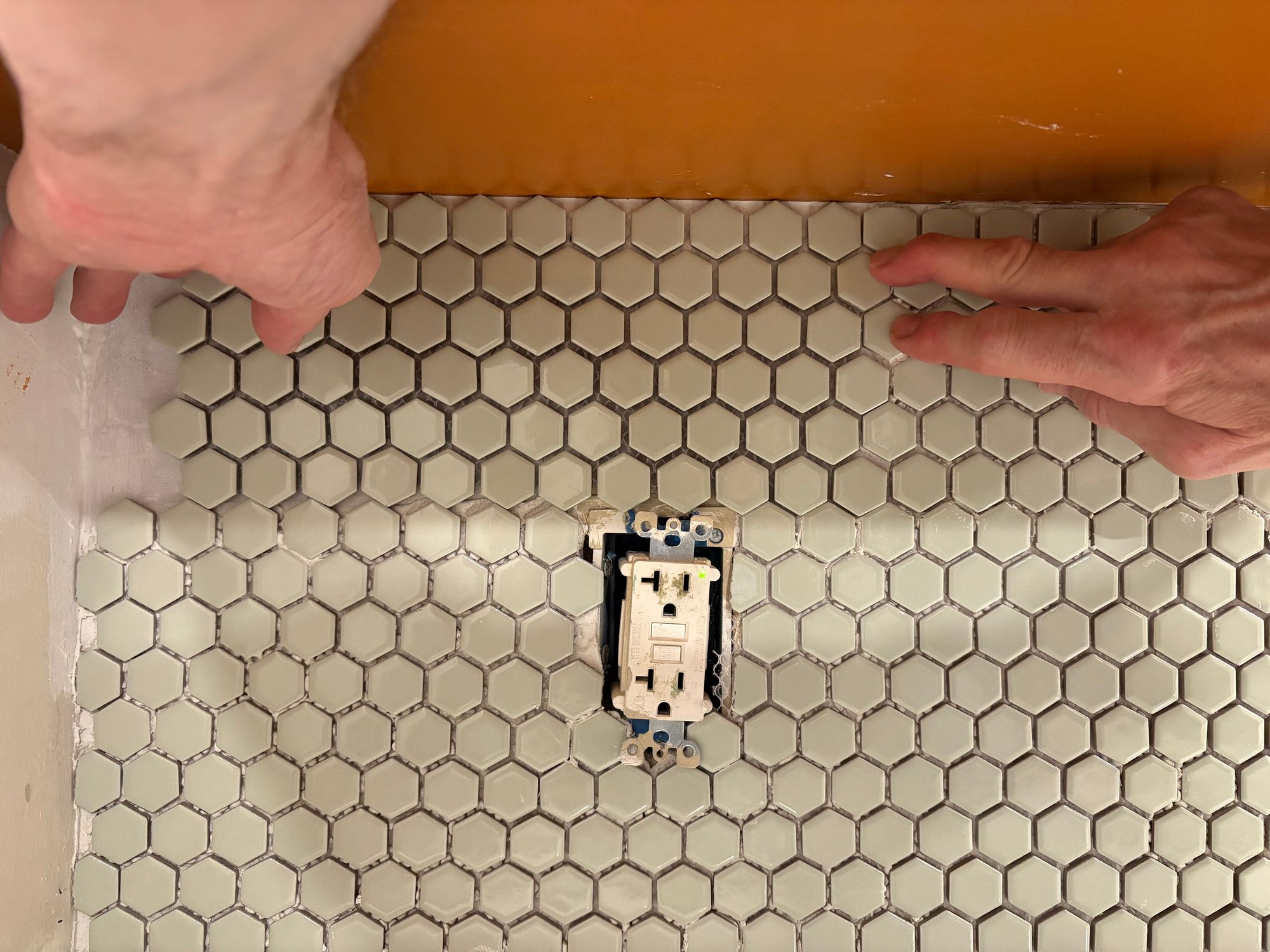 Backsplash misalignment - DoItYourself.com Community Forums