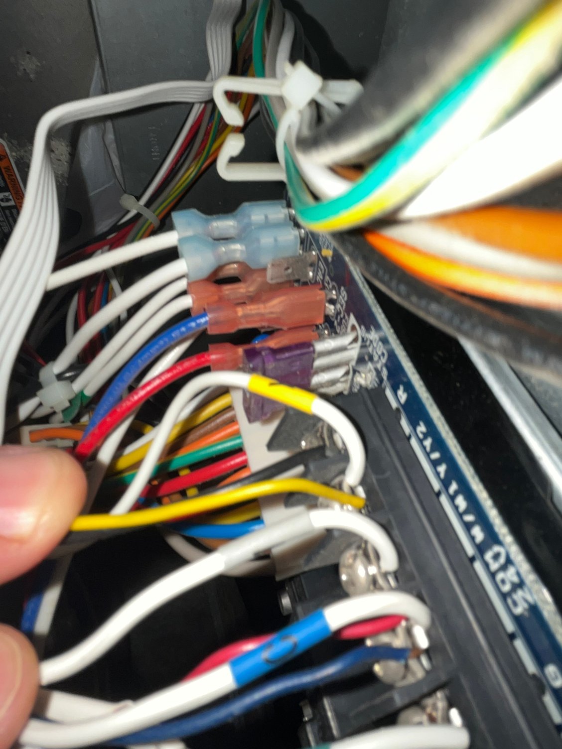 Connecting a Honeywell HE280 humidifier - DoItYourself.com Community Forums